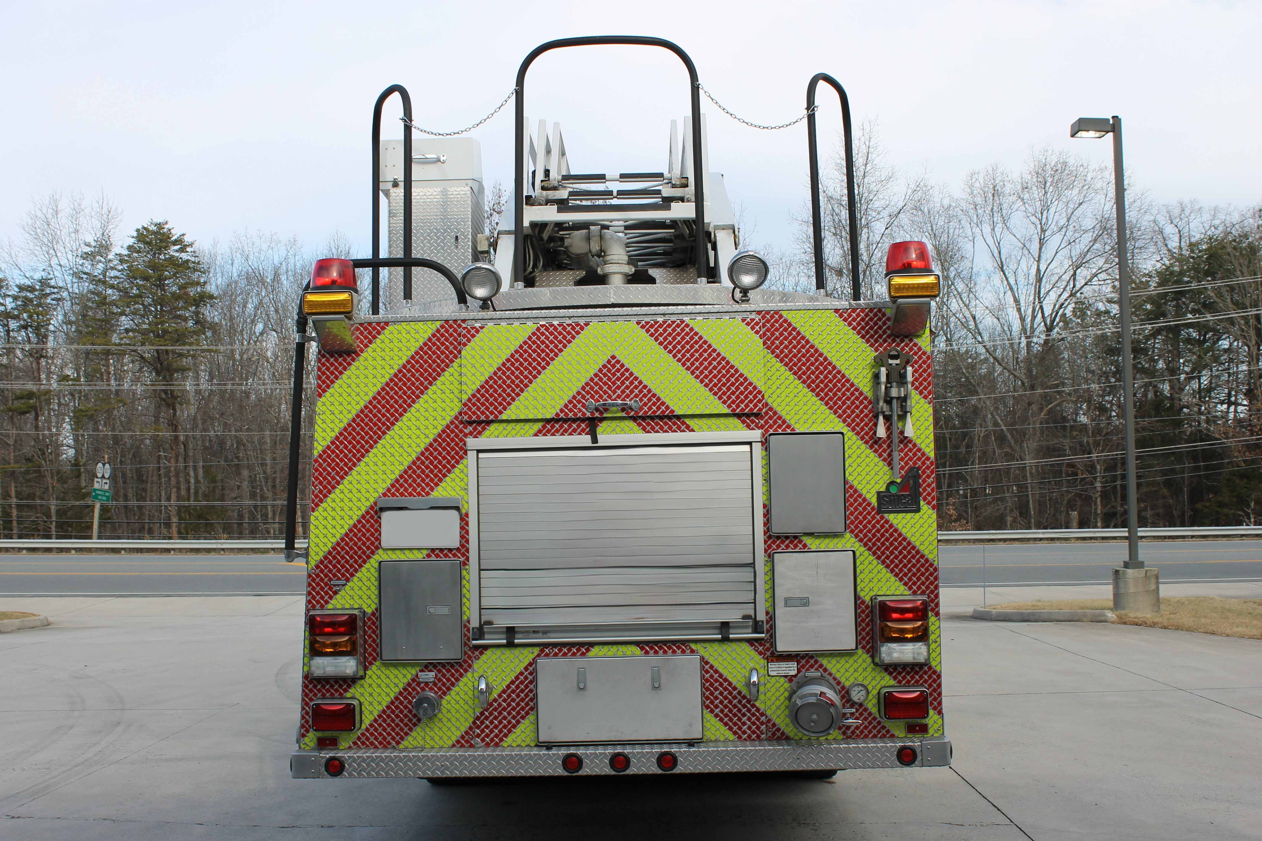 2003 Smeal Freightliner 75' Aerial | Used Truck Details