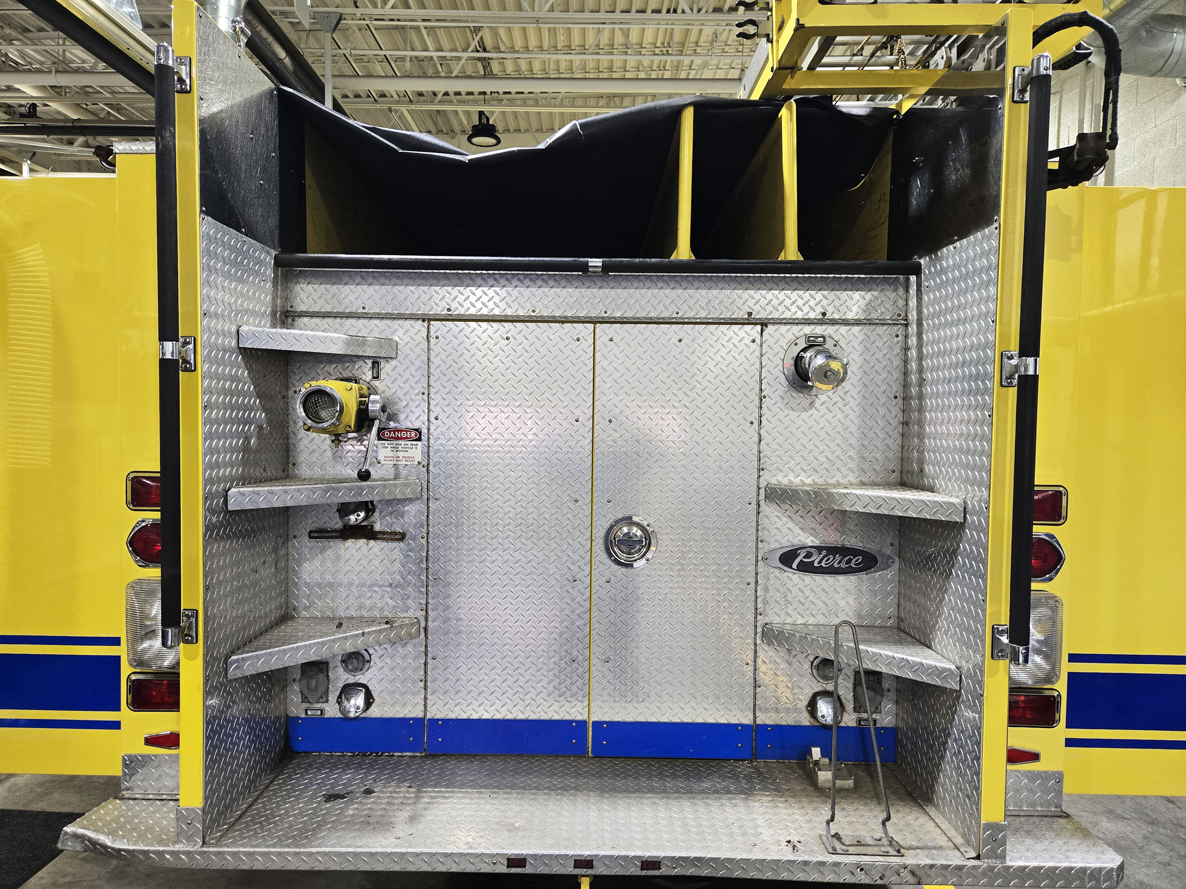 1993 Pierce Lance Rescue Pumper | Firetrucks Unlimited