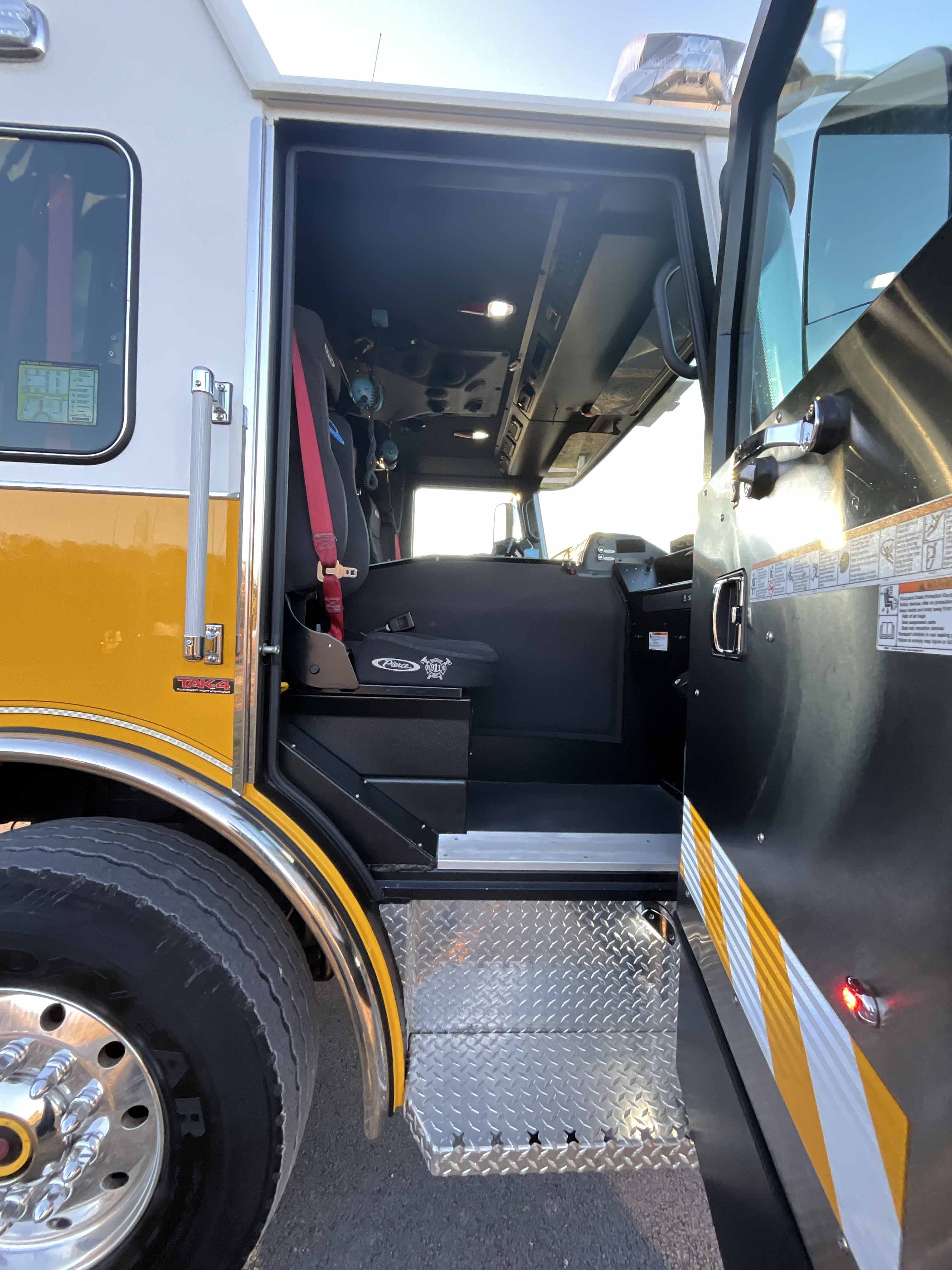 2017 Pierce Heavy Rescue | Firetrucks Unlimited