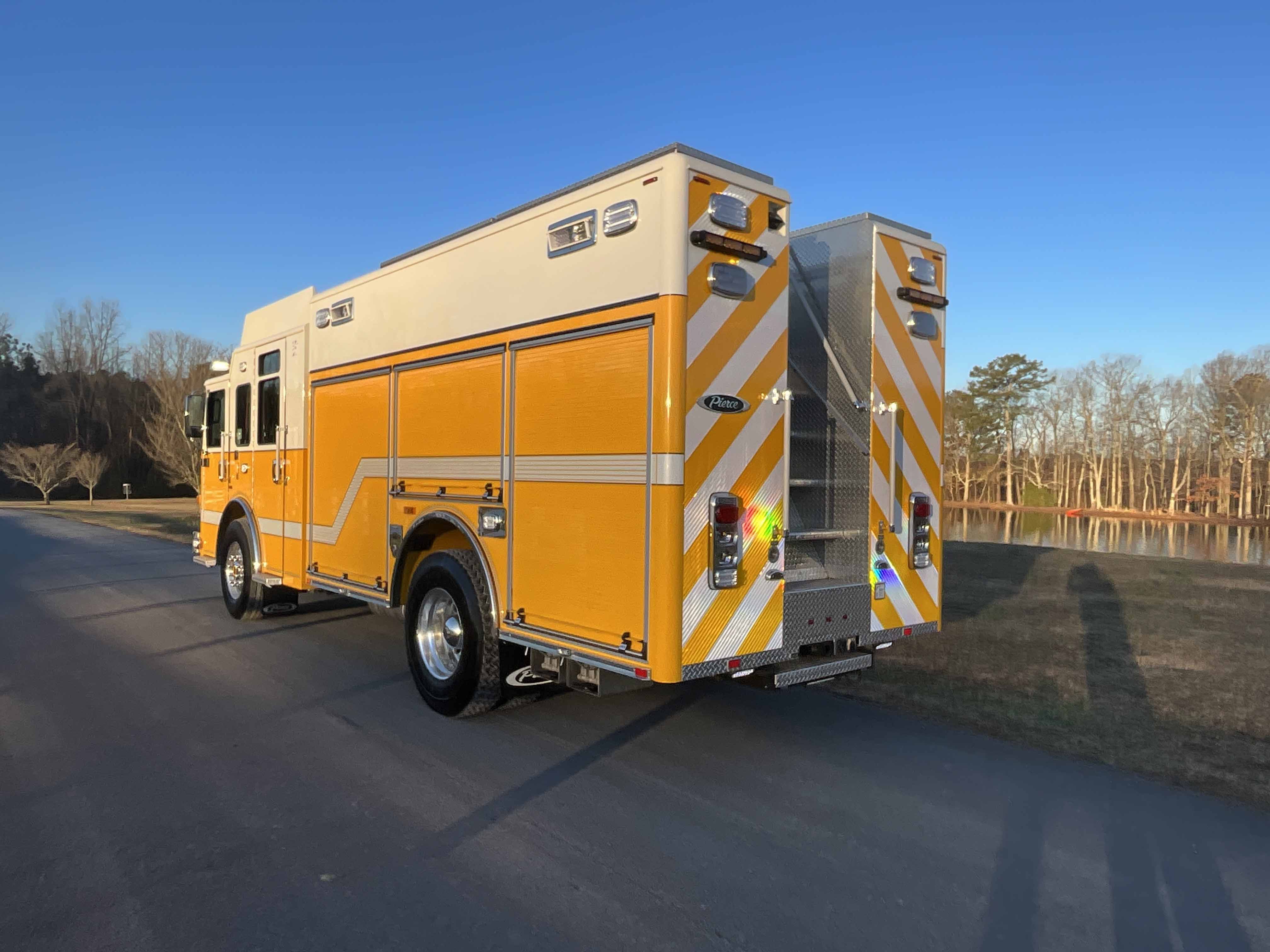 2017 Pierce Heavy Rescue | Firetrucks Unlimited