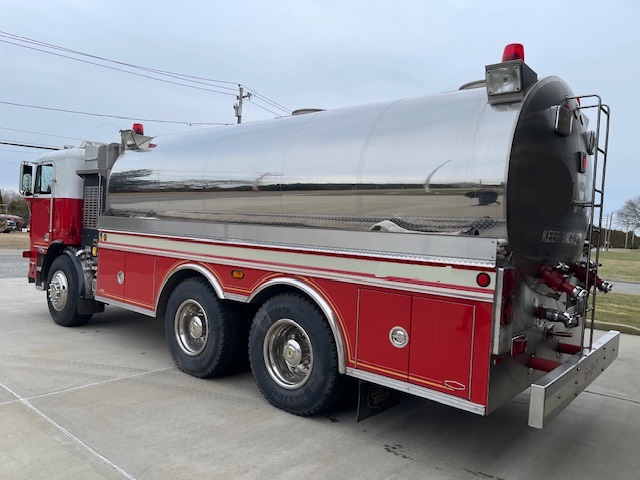 1997 US Tanker Freightliner Commercial Elliptical Tanker | Firetrucks ...