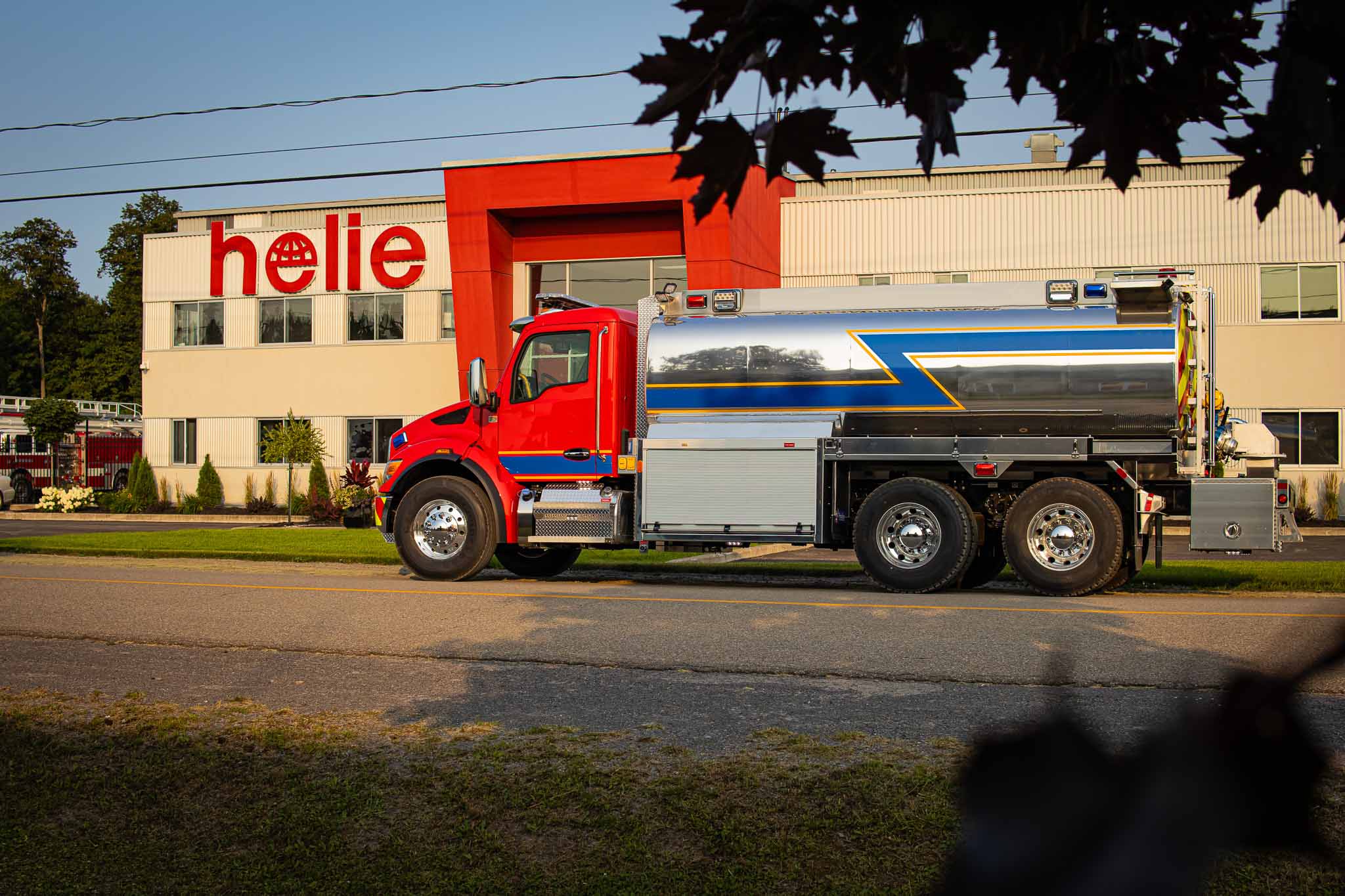2025 Helie Kenworth Tandem-Axle Commercial Tanker | Firetrucks Unlimited