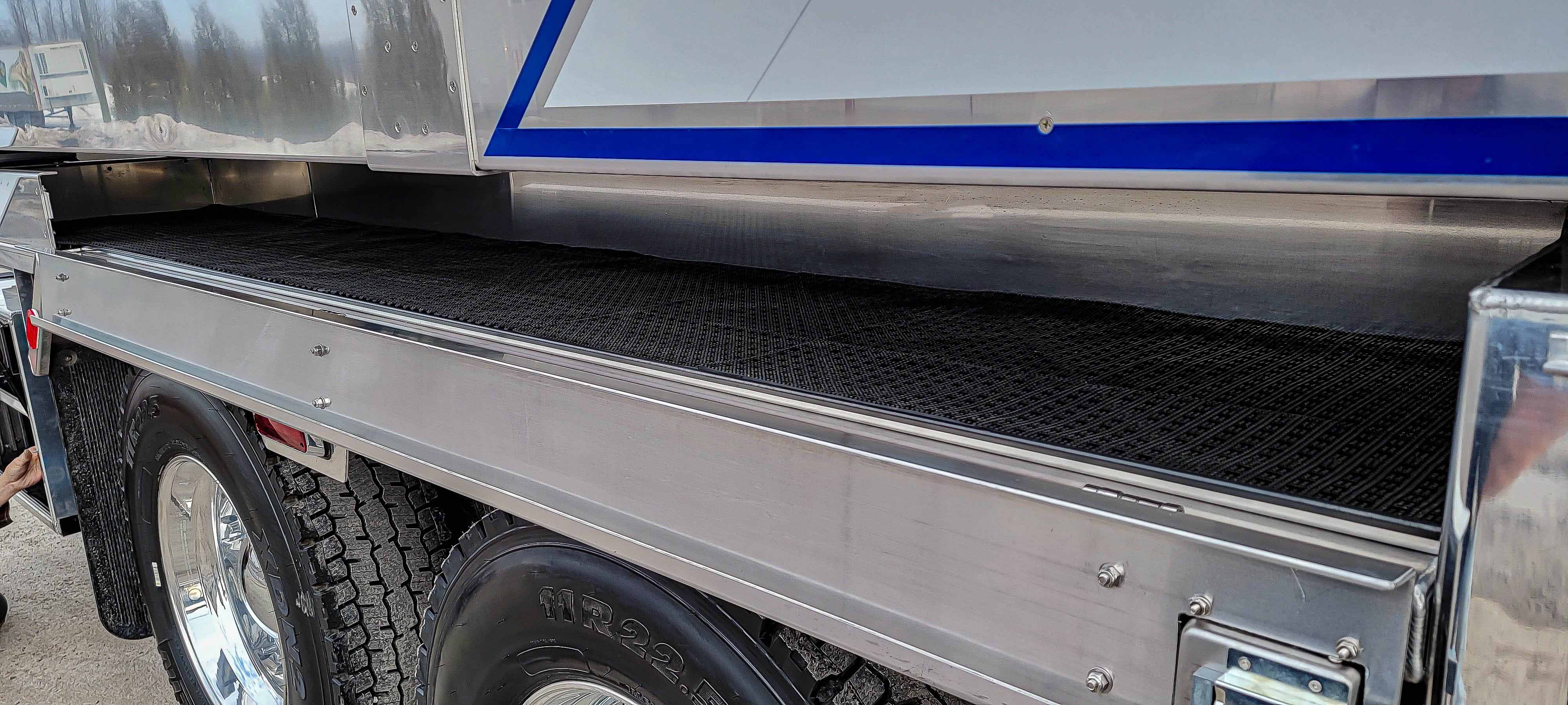 2025 Helie Kenworth Tandem-Axle Commercial Tanker | Firetrucks Unlimited