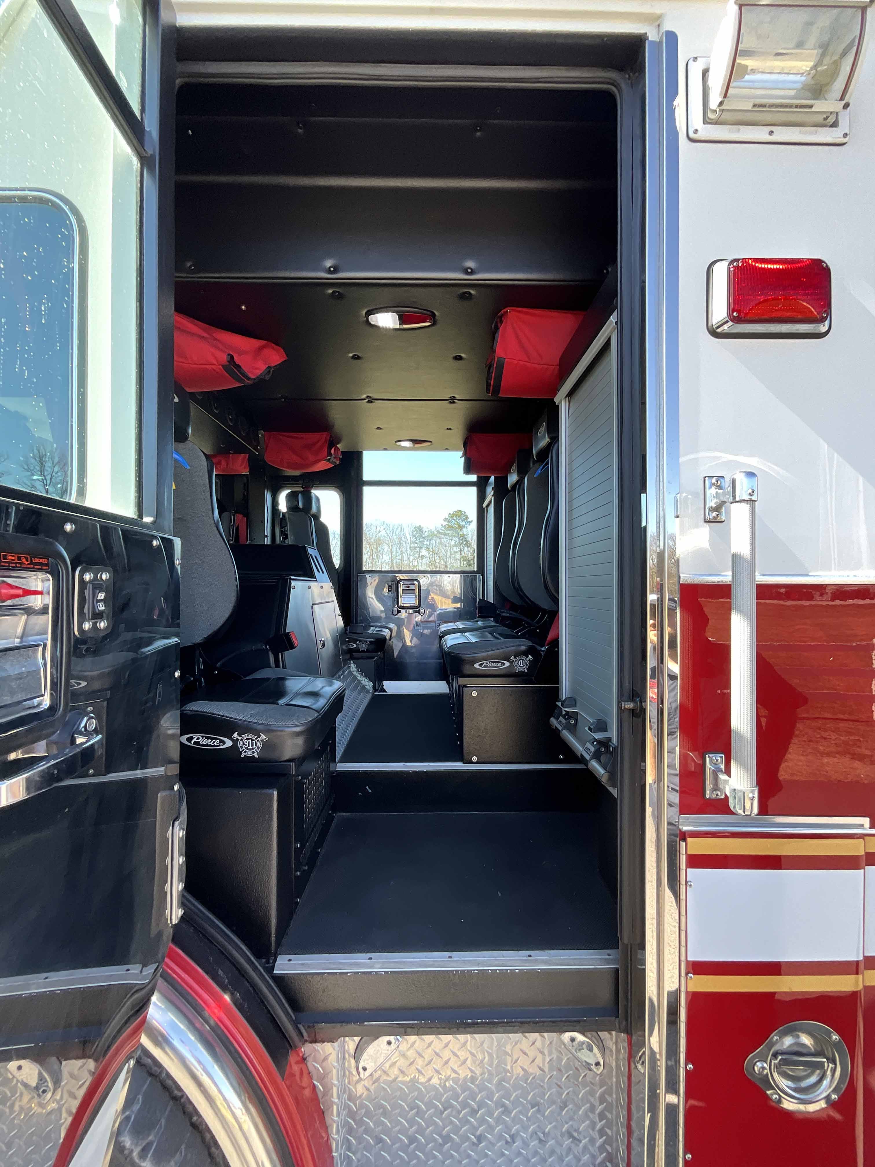 2013 Pierce Arrow XT 105' Quint | Used Truck Details