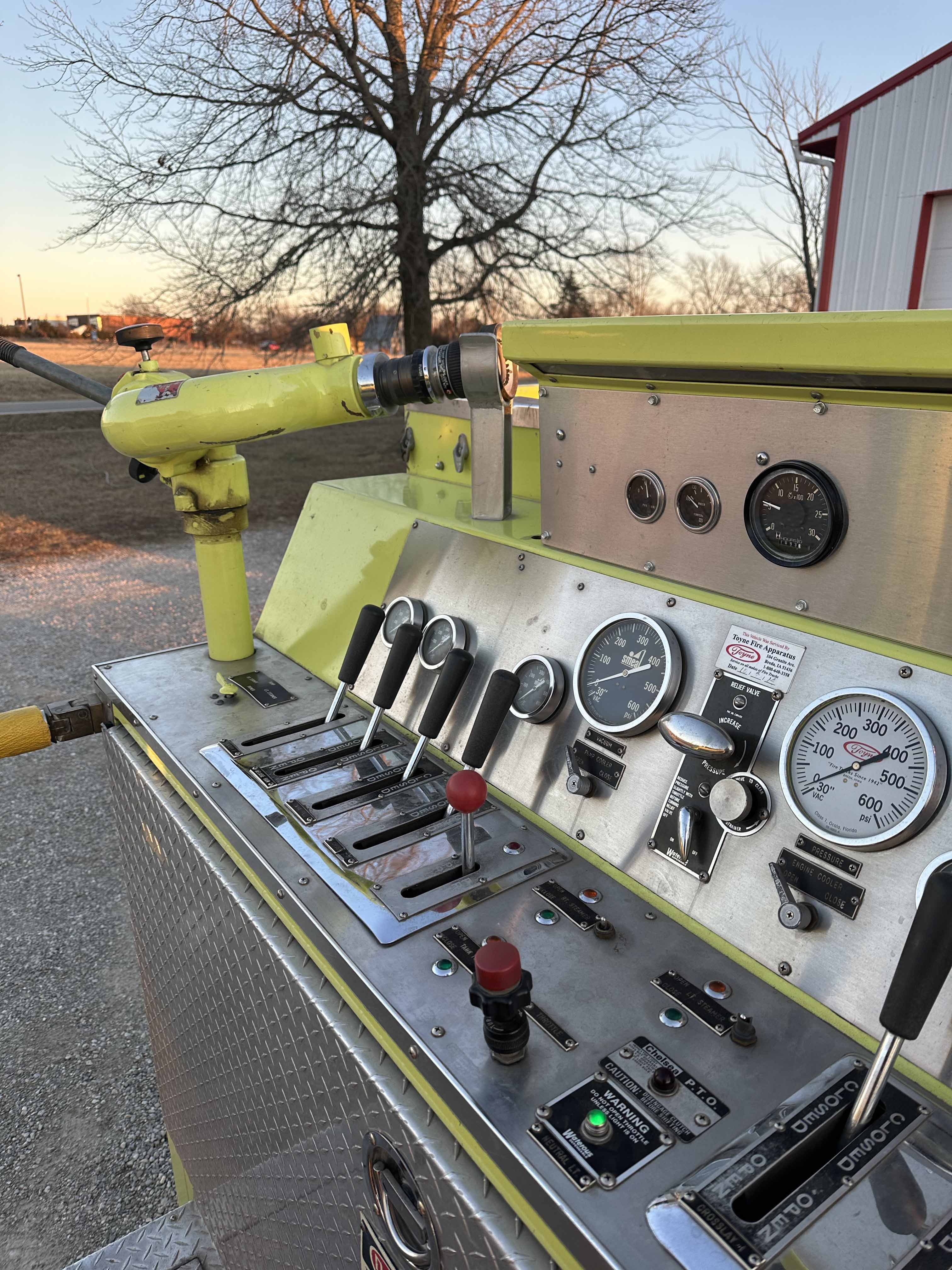 1987 Smeal Volvo Tanker | Used Truck Details