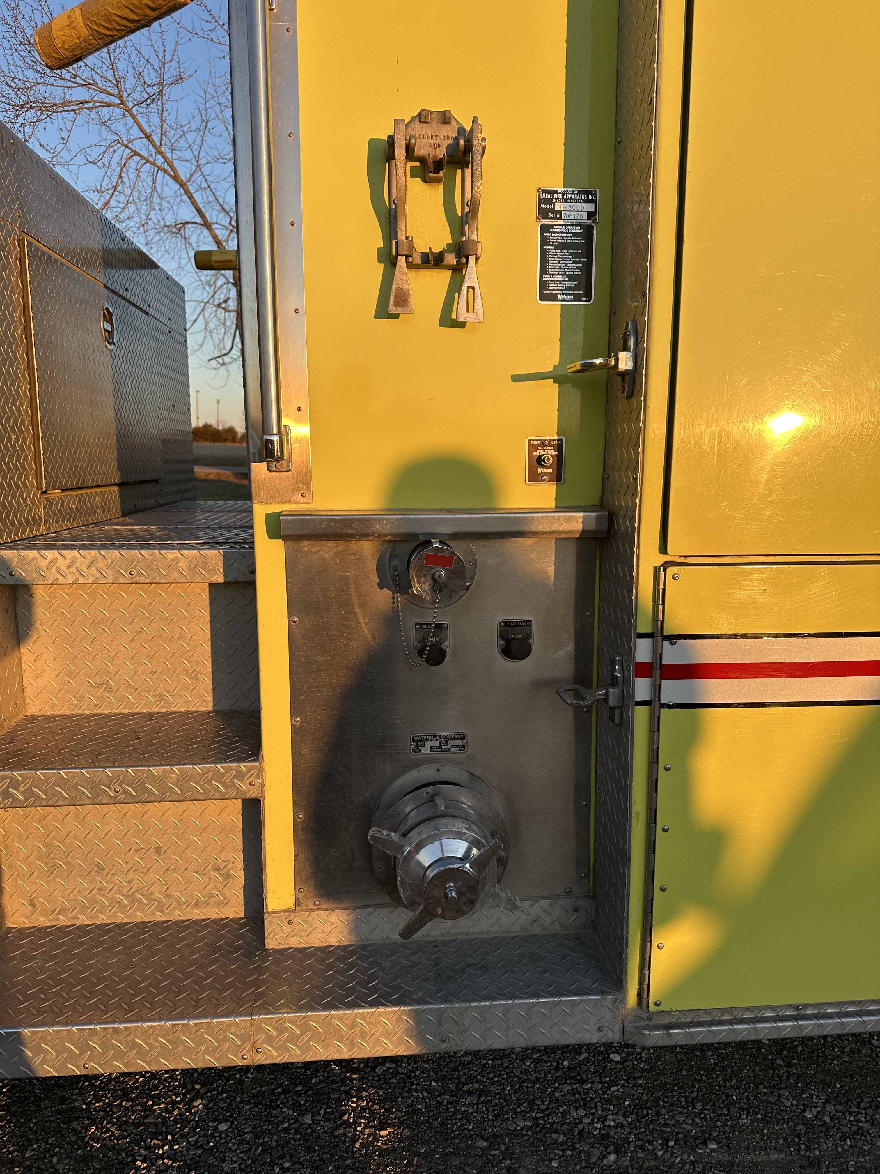 1987 Smeal Volvo Tanker | Used Truck Details