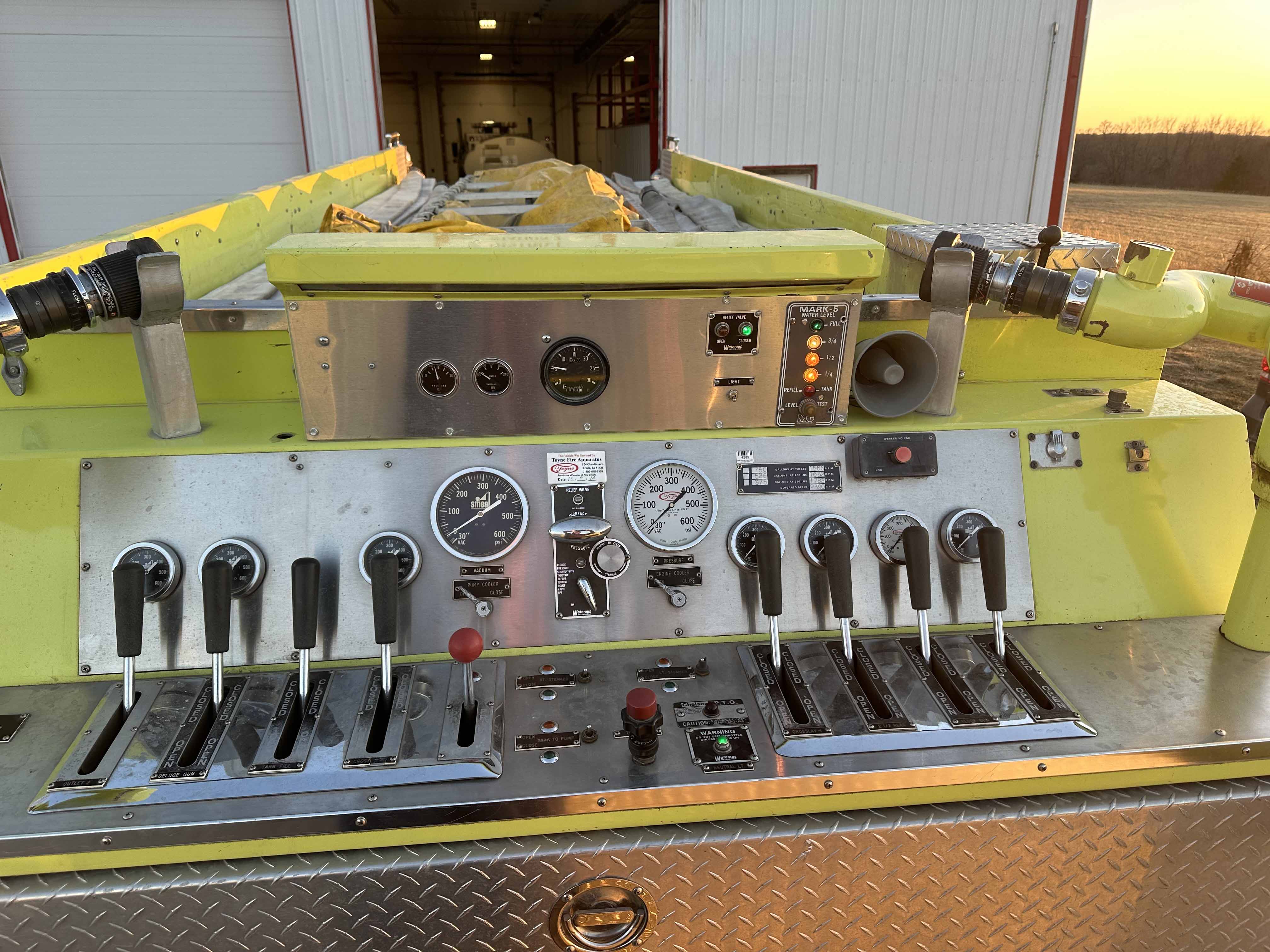 1987 Smeal Volvo Tanker | Used Truck Details