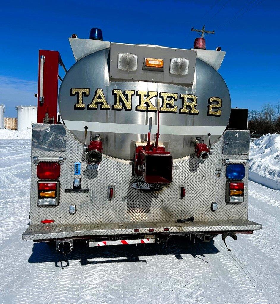 2001 Pierce International Commercial Elliptical Tanker | Used Truck Details