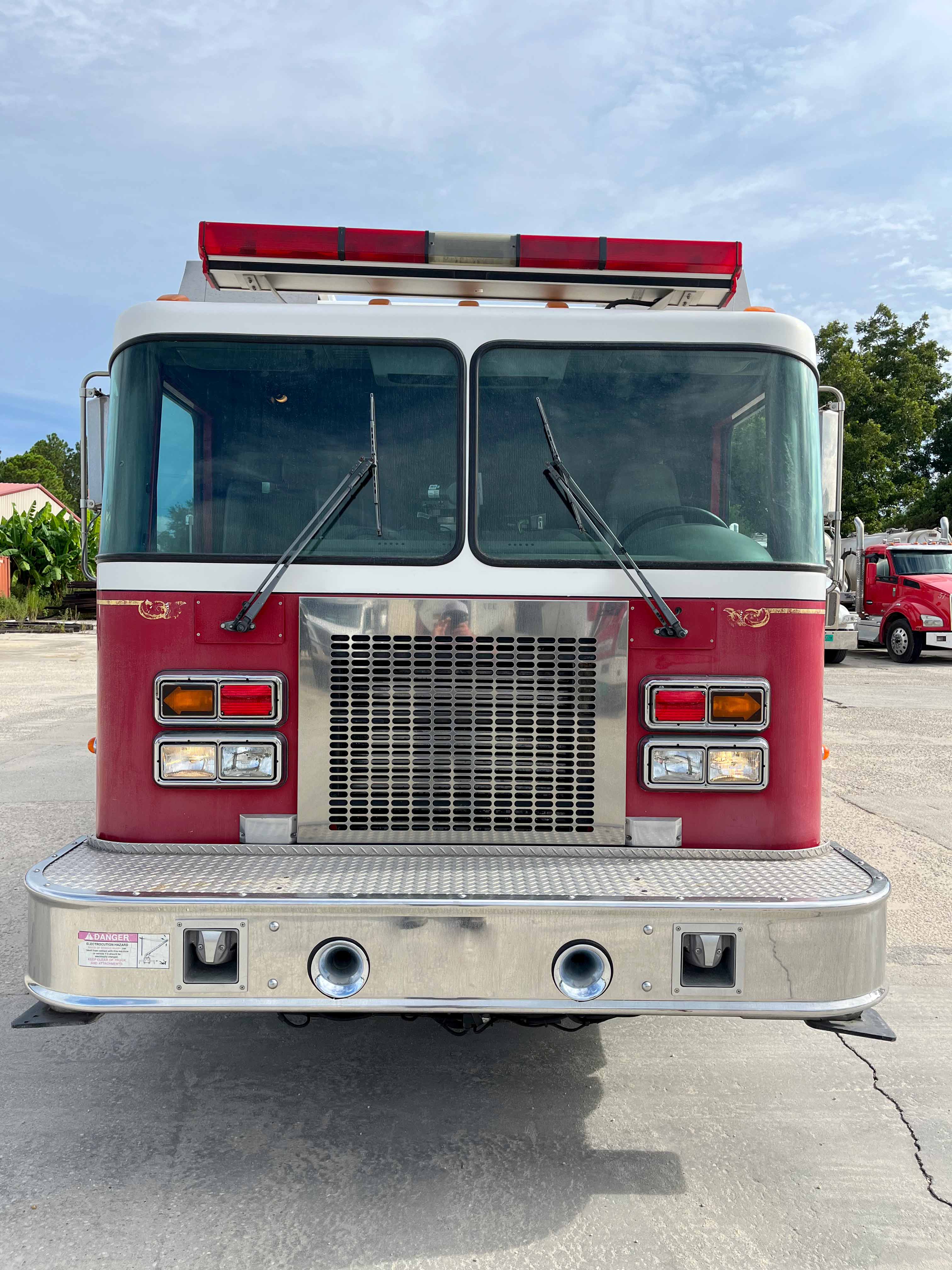 1998 Spartan 95' Mid-Mount Platform | Firetrucks Unlimited
