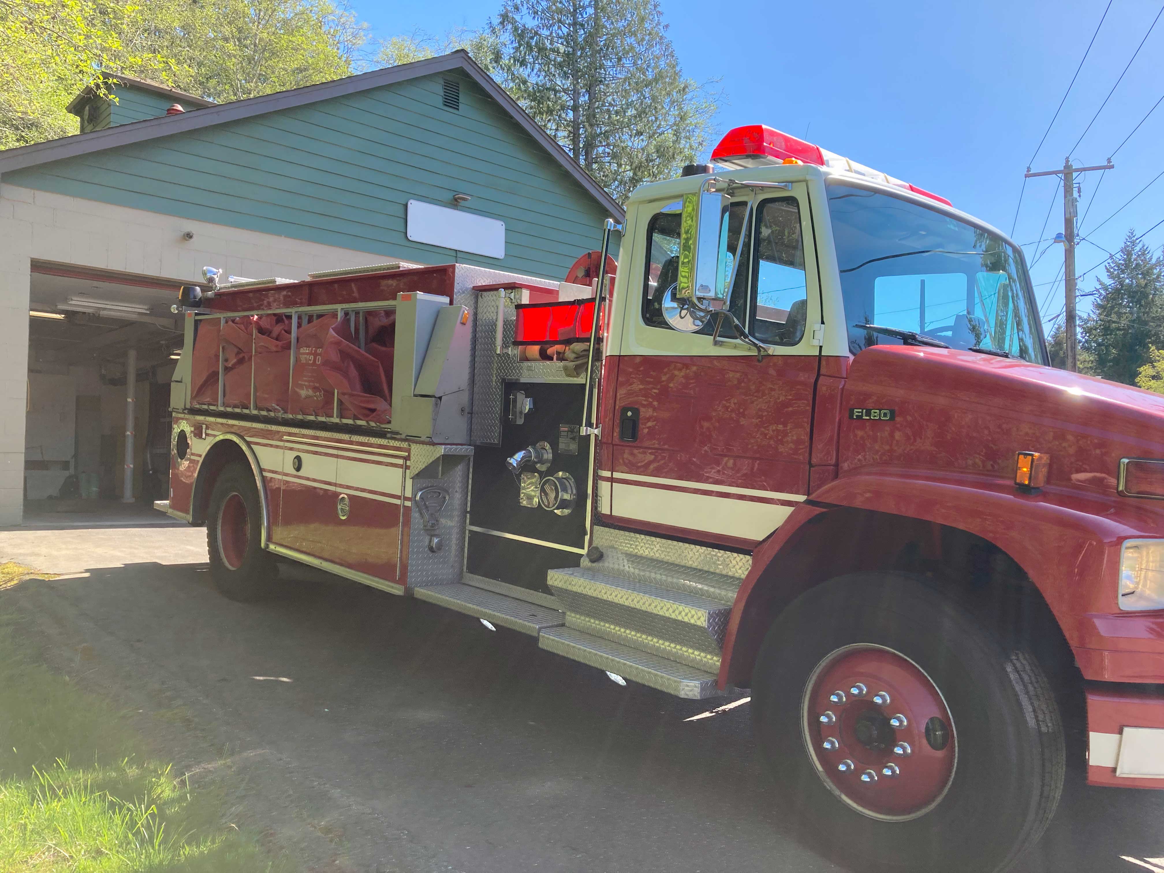 2004 Pierce Freightliner Commercial Pumper Tanker | Used Truck Details