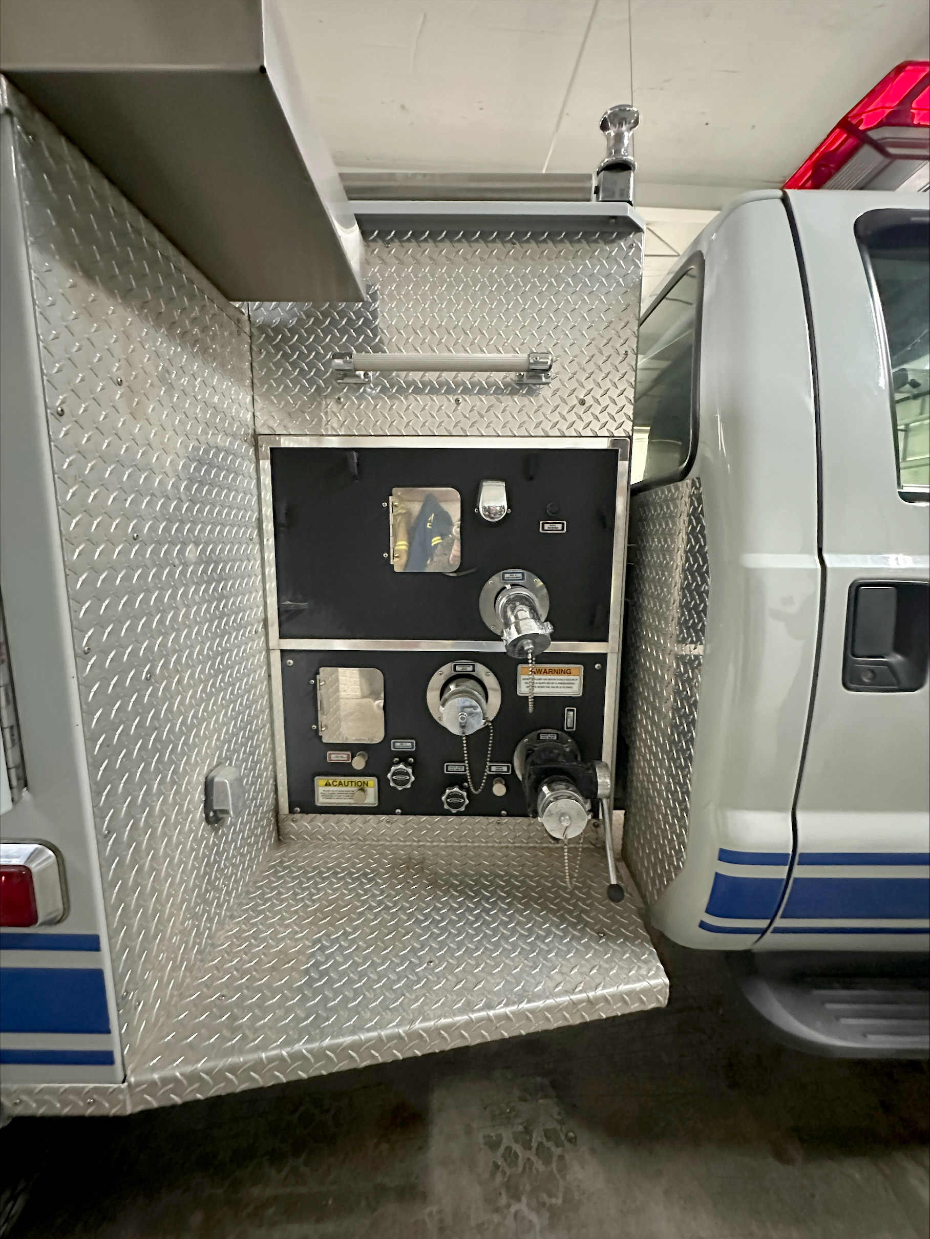 2000 Pierce Ford 4x4 Commercial Mini Pumper | Used Truck Details
