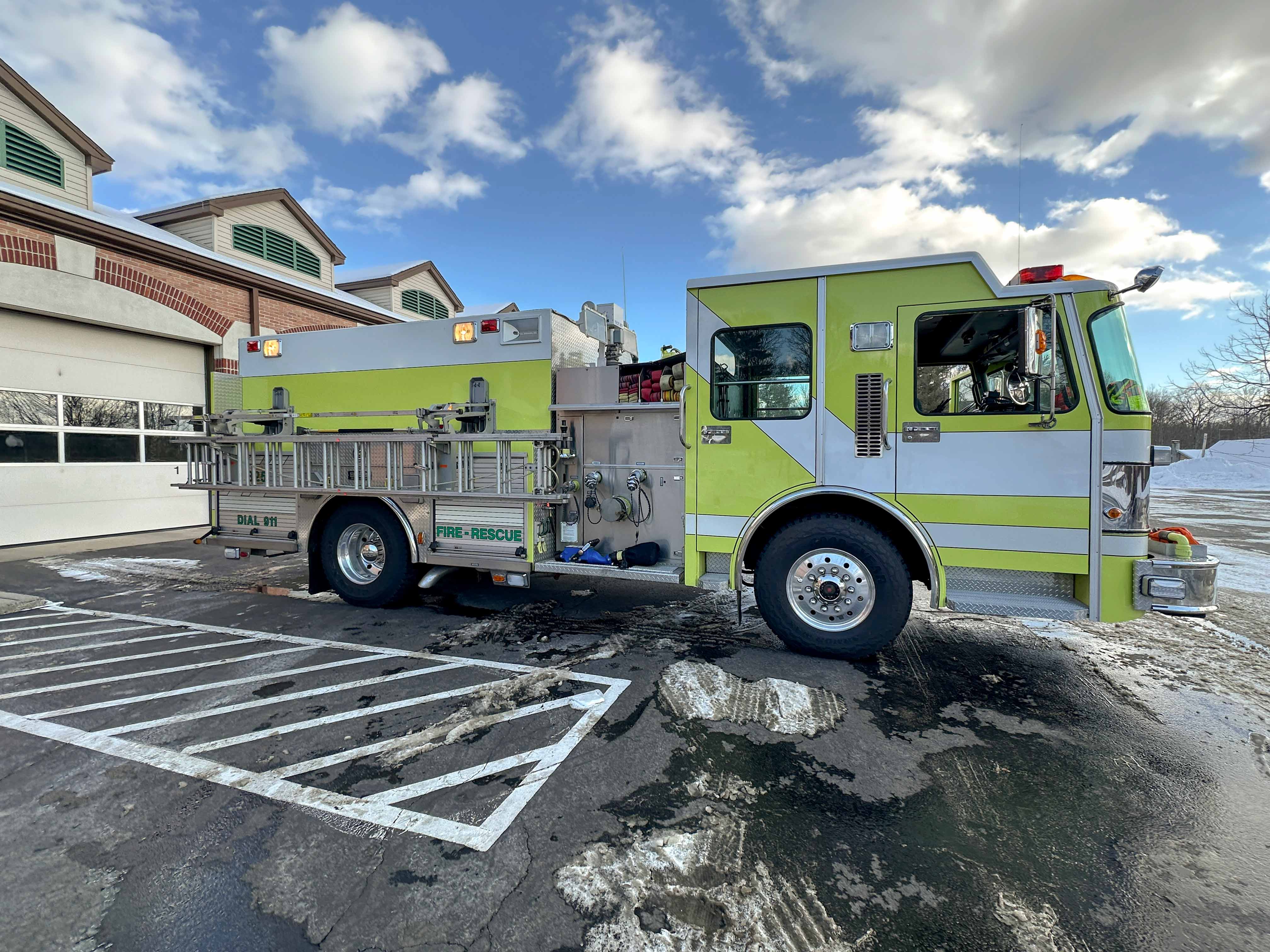 1999 Saulsbury Spartan Pumper | Used Truck Details