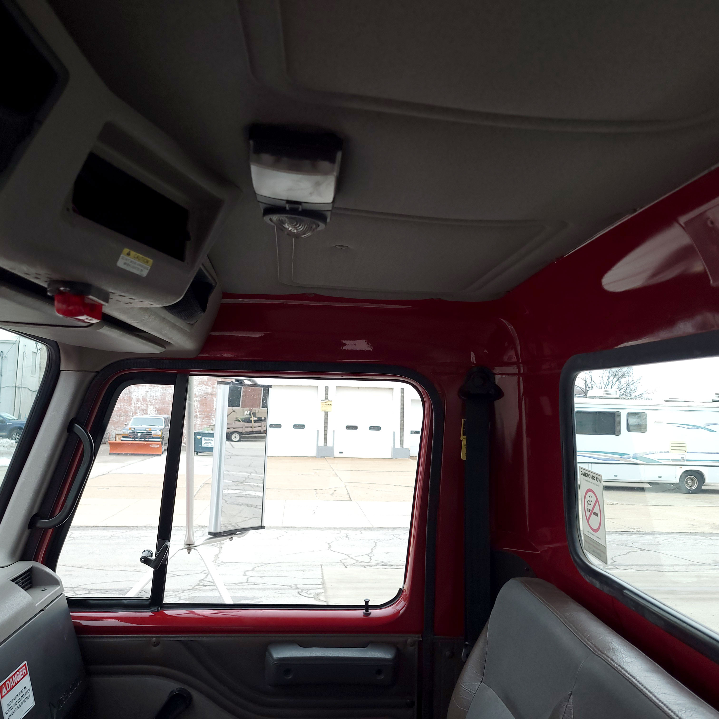 2000 Pierce Contender International Commercial Pumper | Used Truck Details