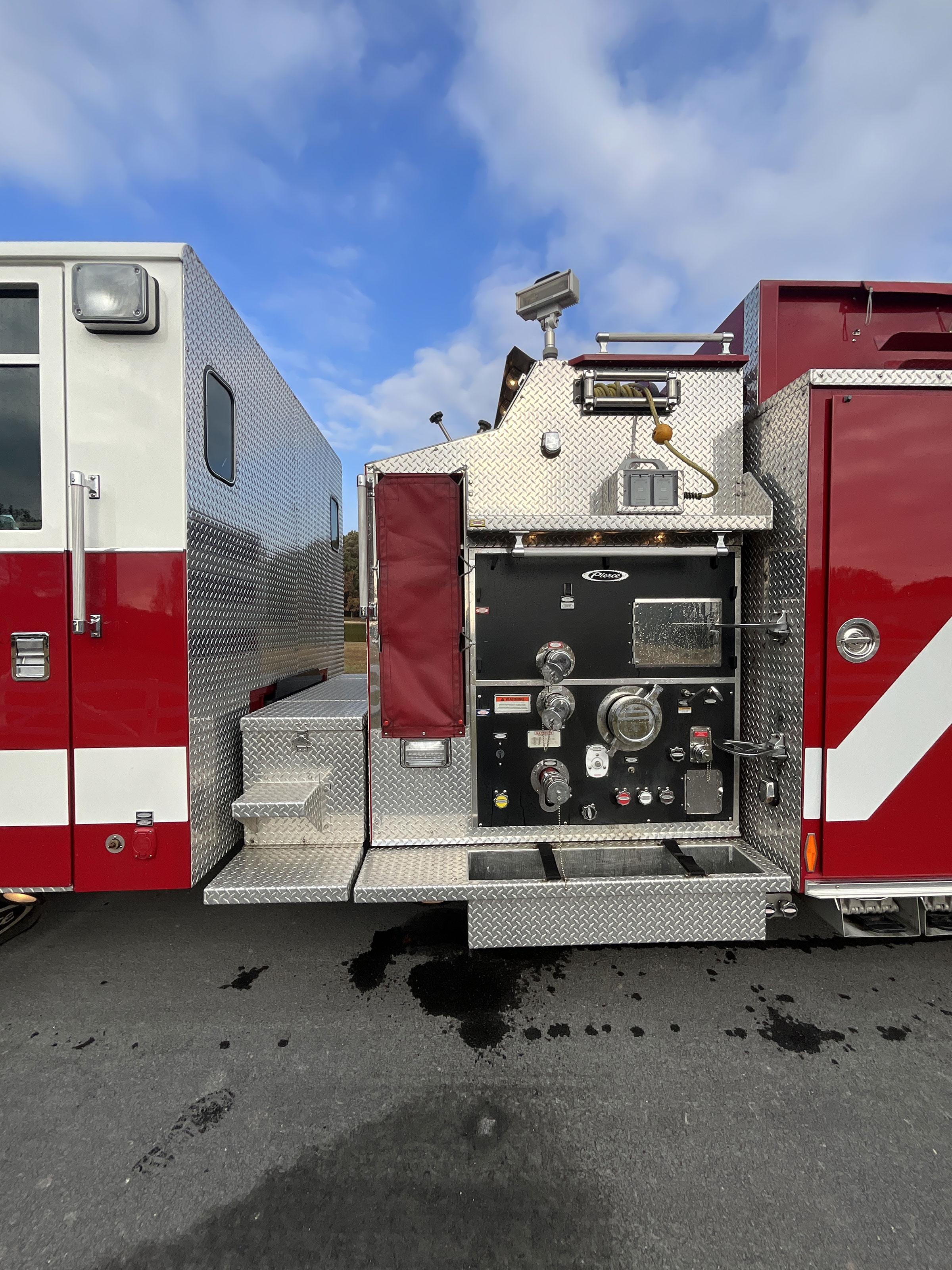 2006 Pierce Enforcer Pumper | Used Truck Details