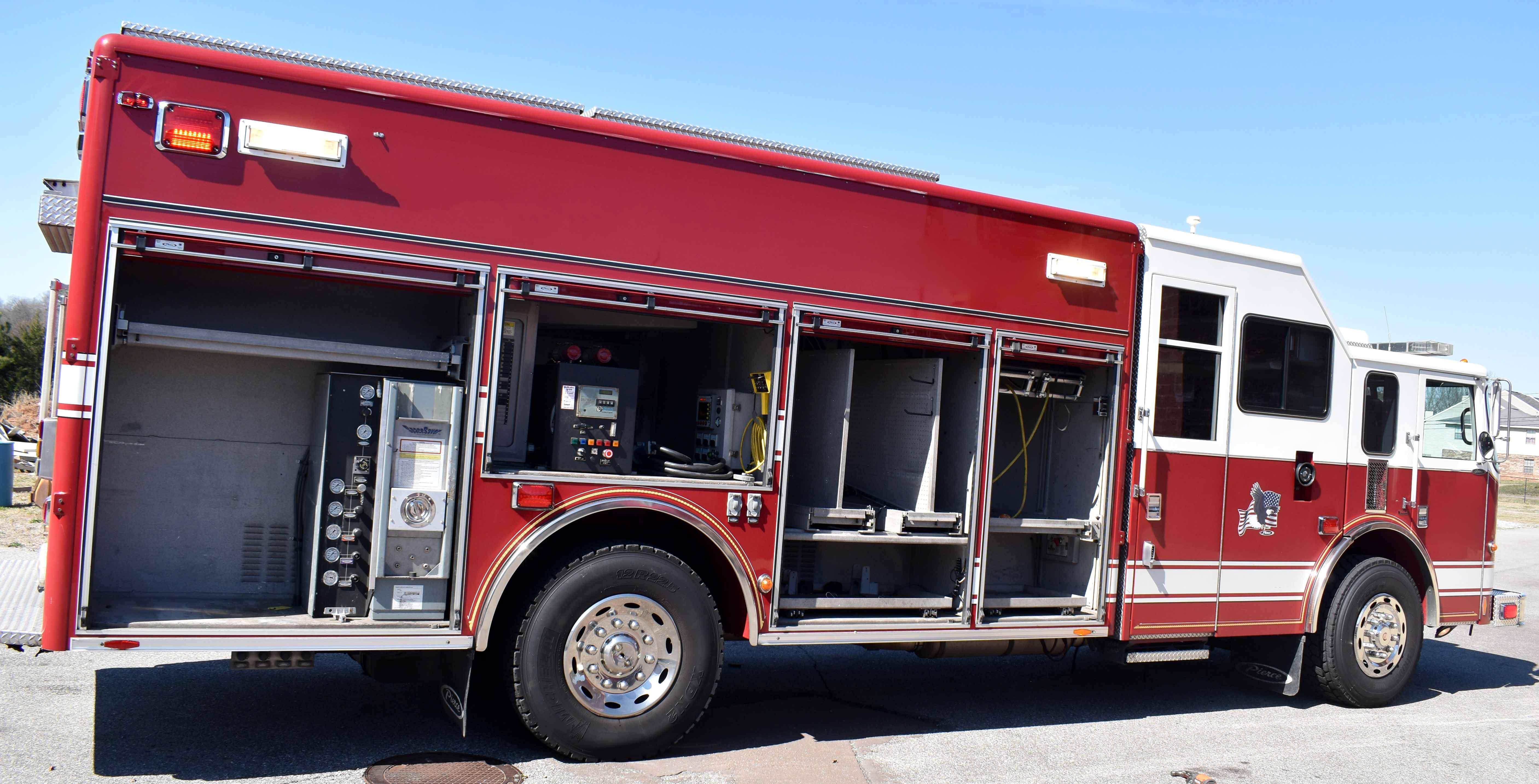 2004 Pierce Lance Heavy Rescue | Used Truck Details