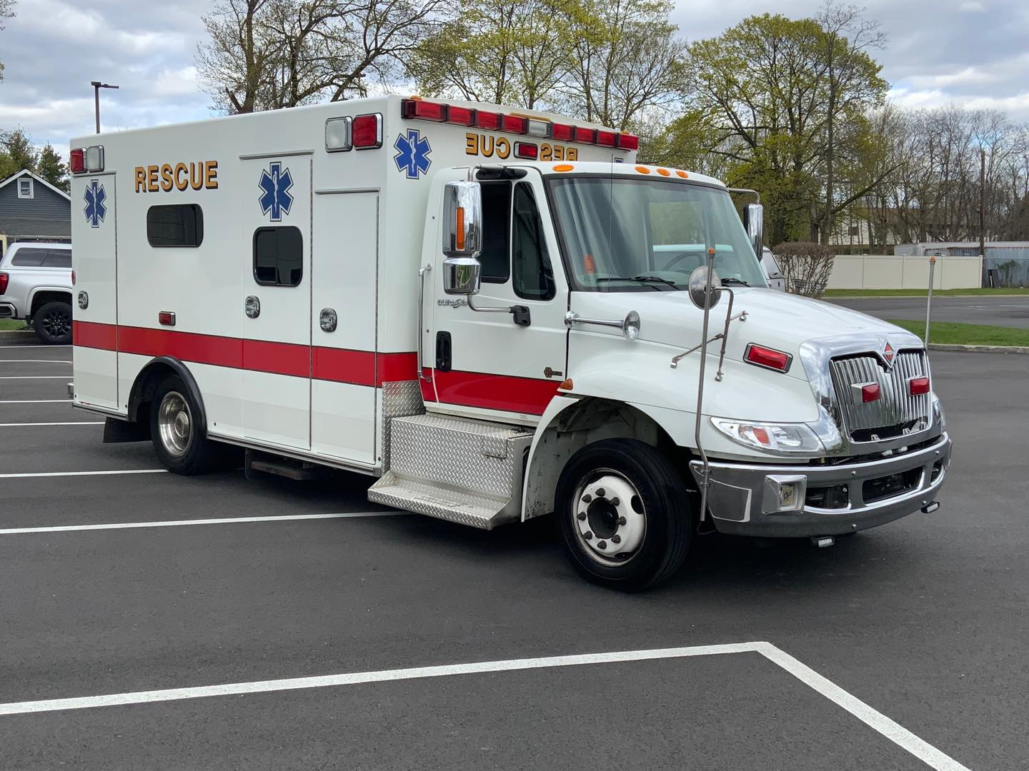 2011 Braun International Commercial Ambulance | Firetrucks Unlimited