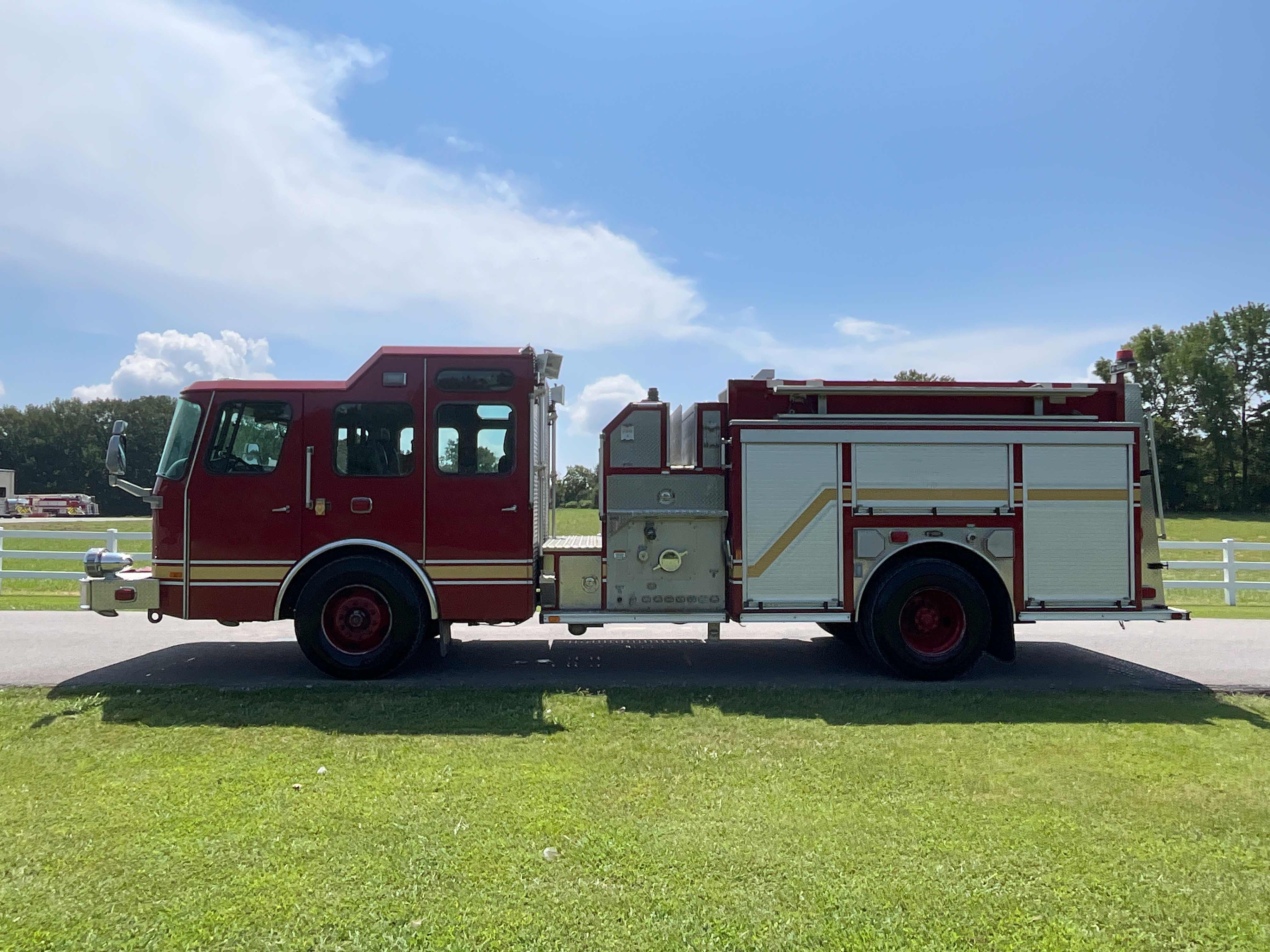 2001 E-One Pumper | Used Truck Details