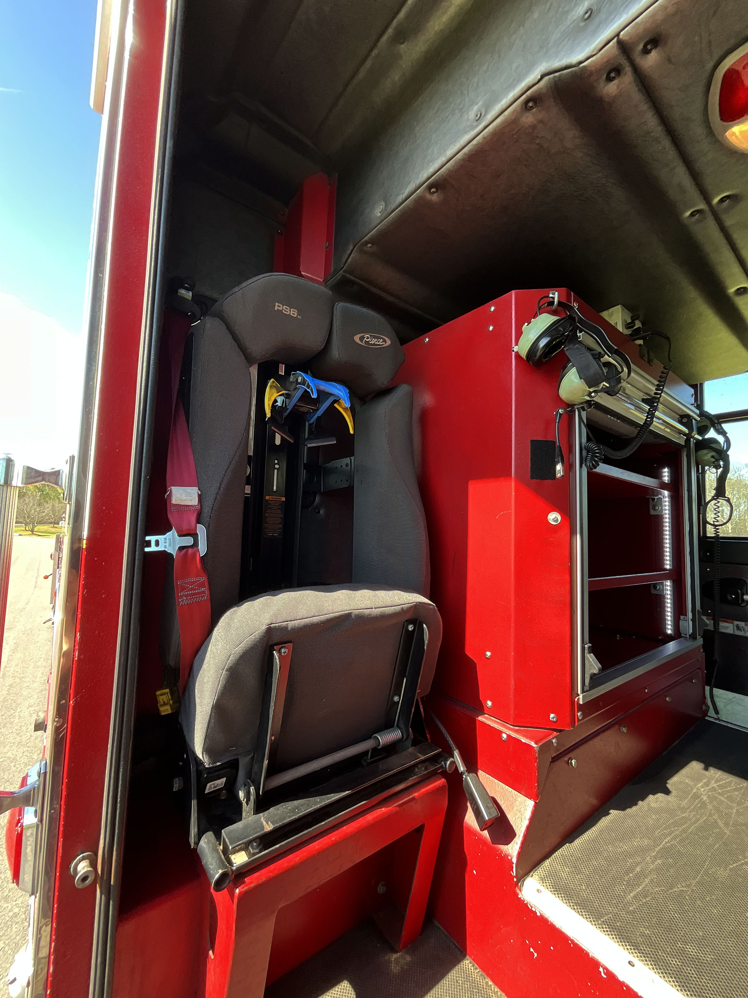 2012 Pierce Velocity 100' Quint | Used Truck Details