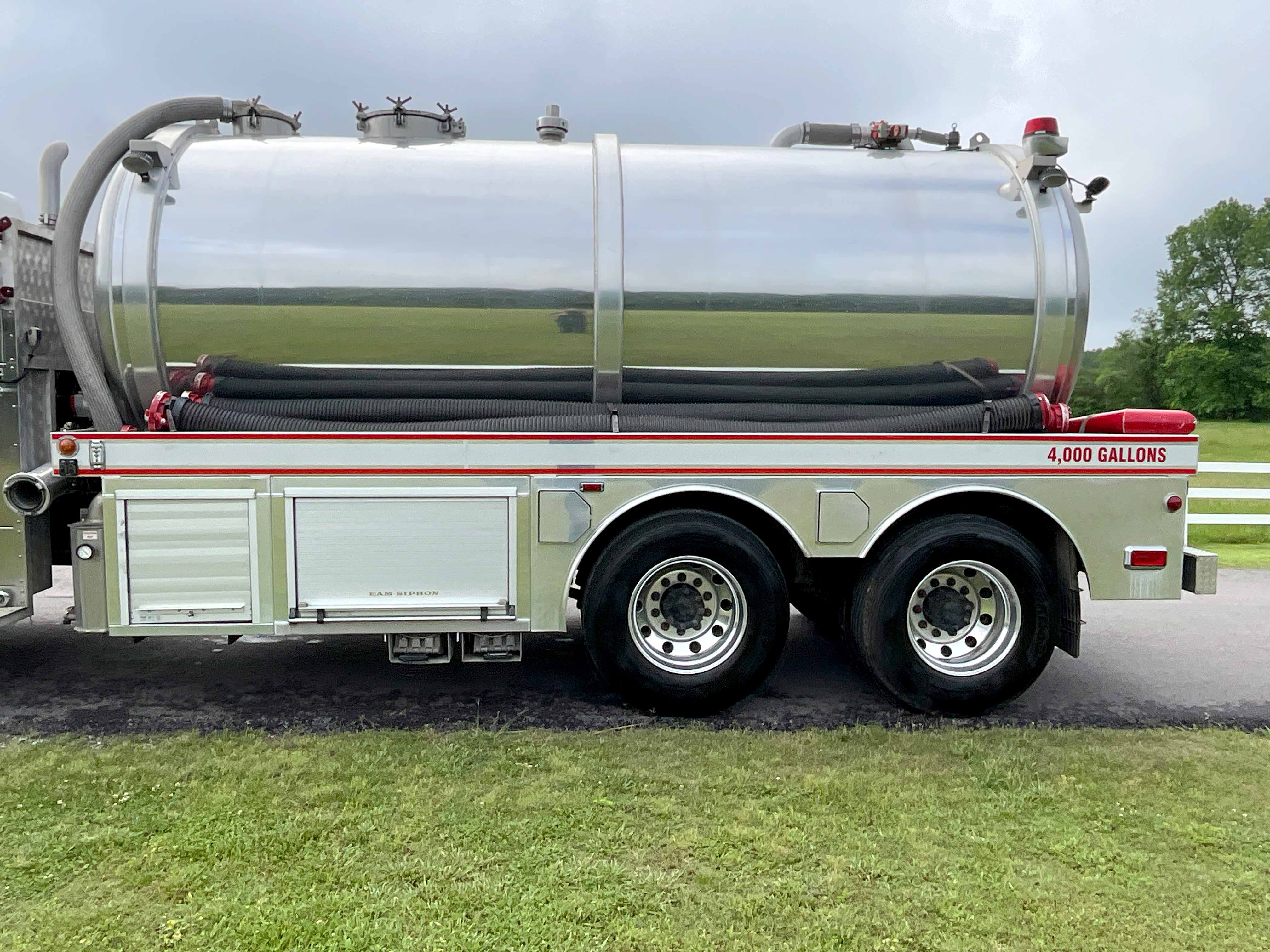 2009 EAM Freightliner Tandem-Axle Commercial Tanker | Firetrucks Unlimited