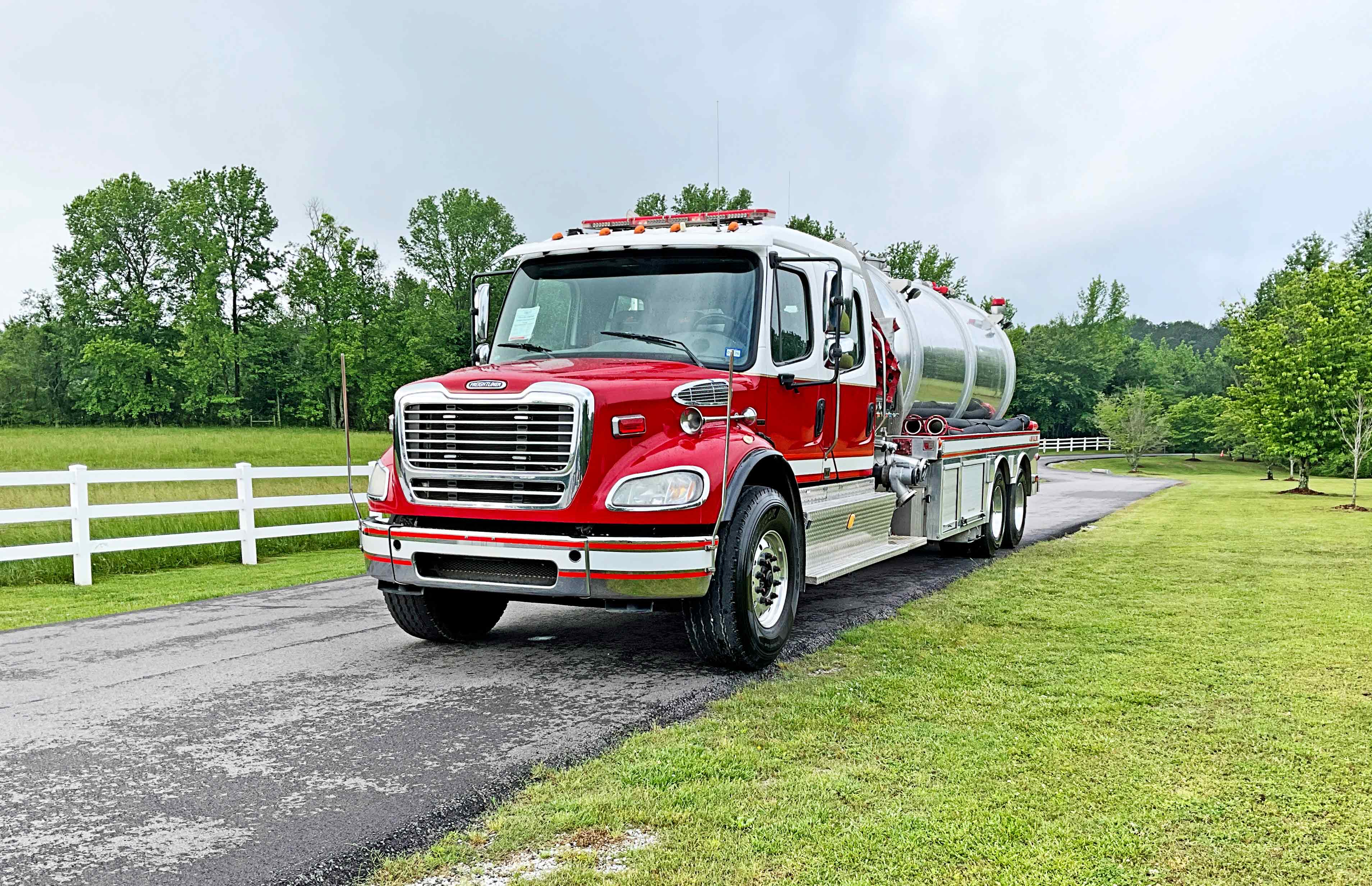 2009 EAM Freightliner Tandem-Axle Commercial Tanker | Firetrucks Unlimited