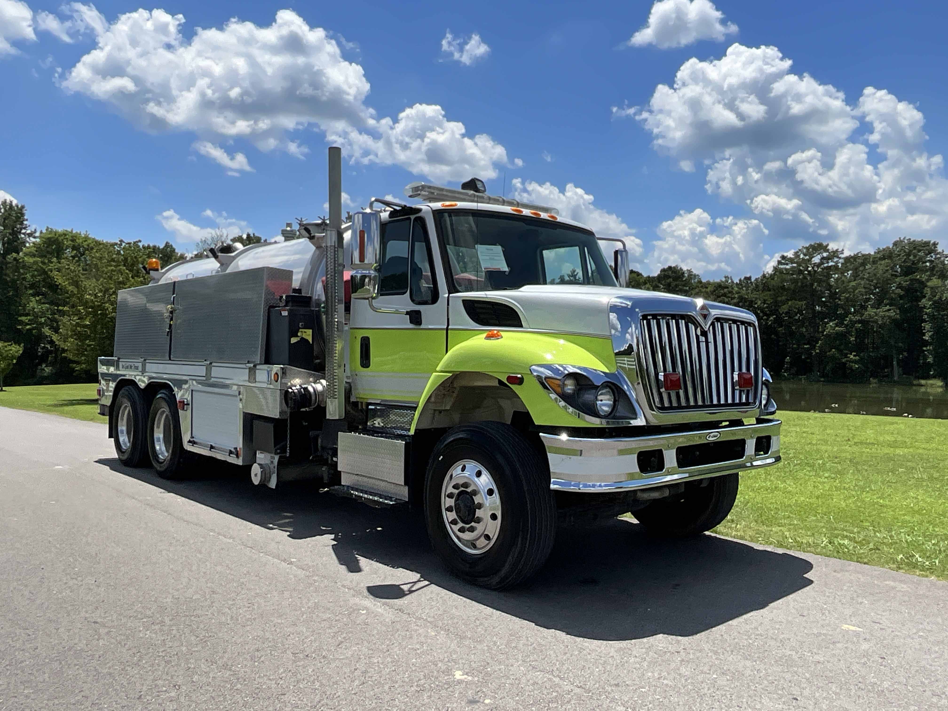 2010 E-One International Commercial Tandem-Axle Tanker | Firetrucks ...