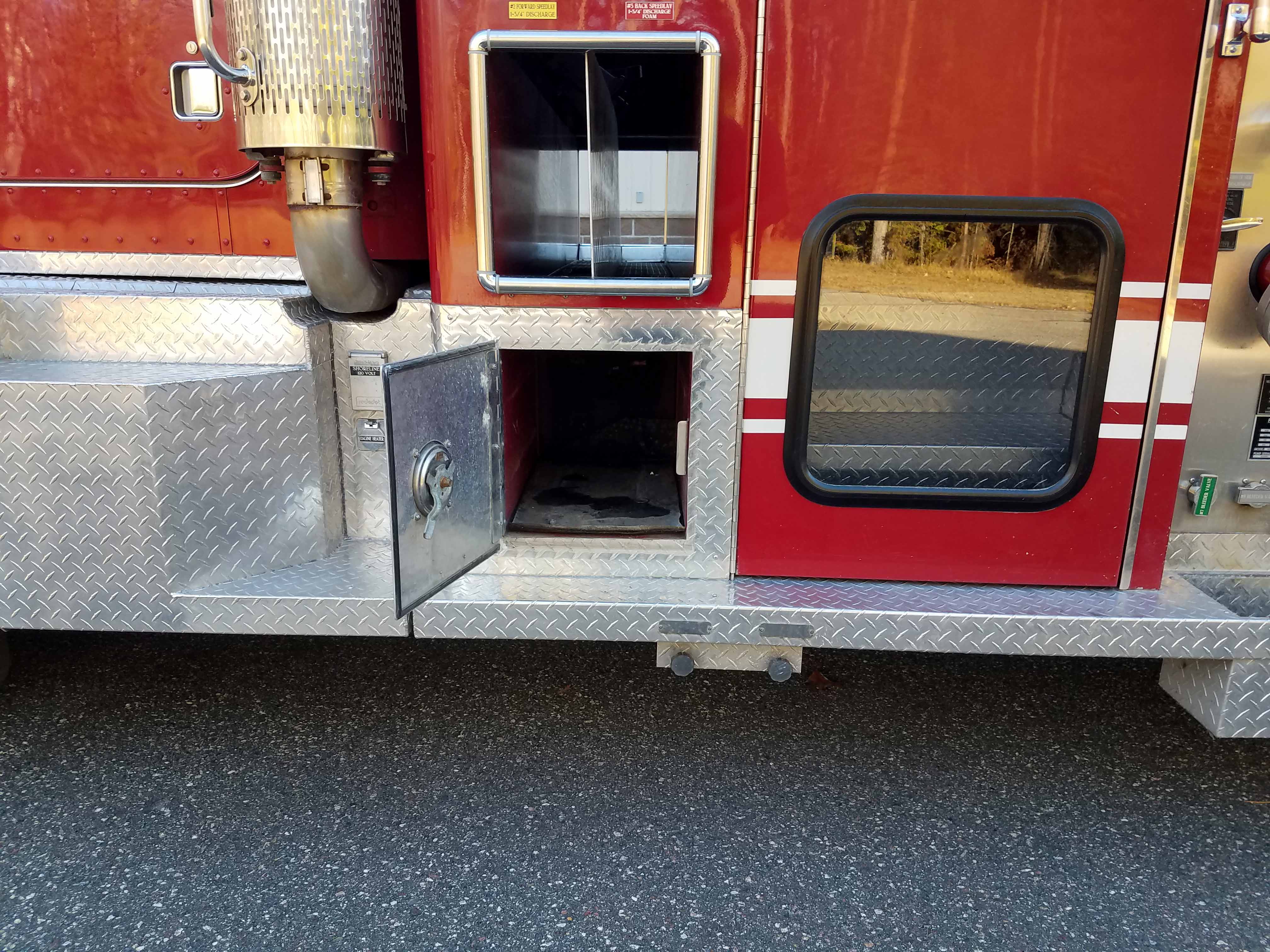 1998 Custom Fire Peterbilt Commercial Pumper | Firetrucks Unlimited