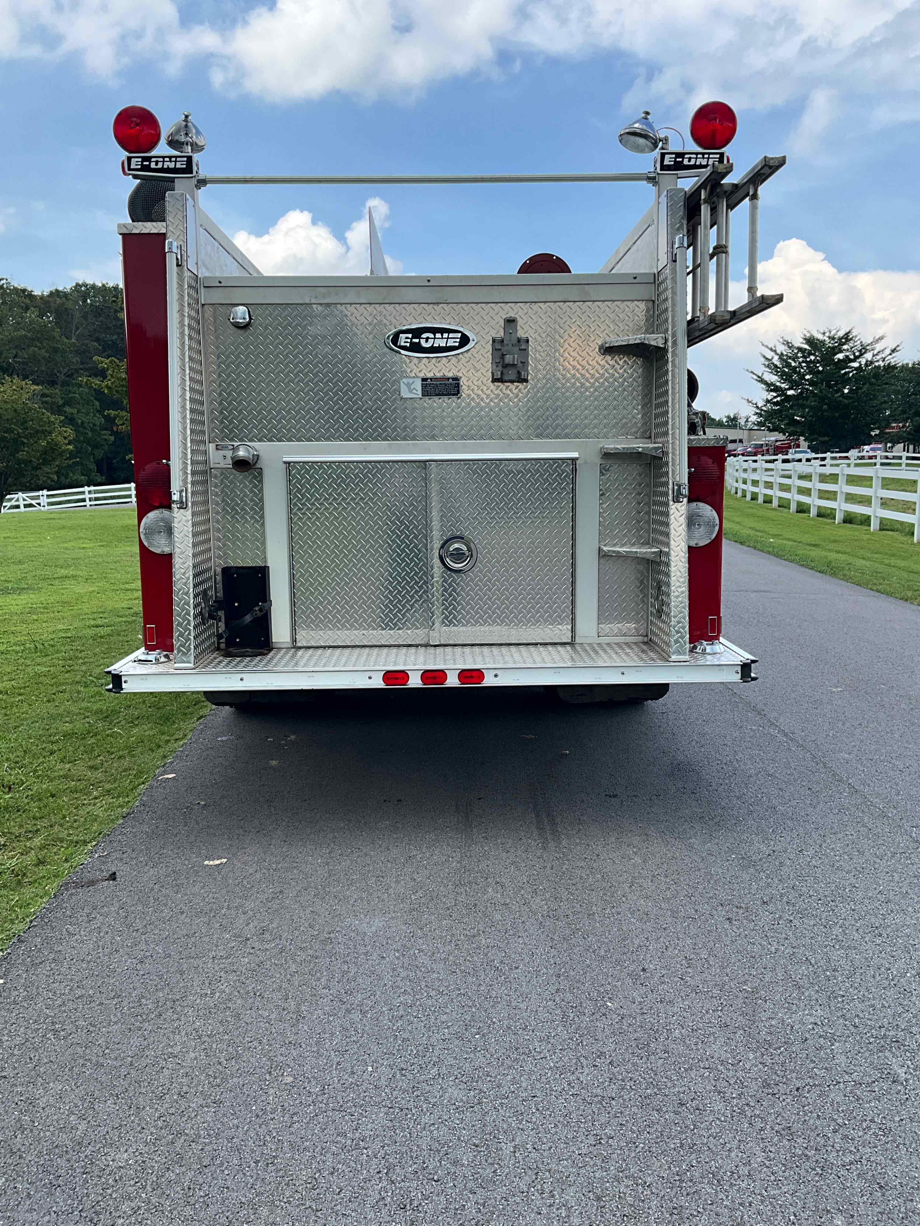 1996 E-One Ford Commercial Pumper | Firetrucks Unlimited