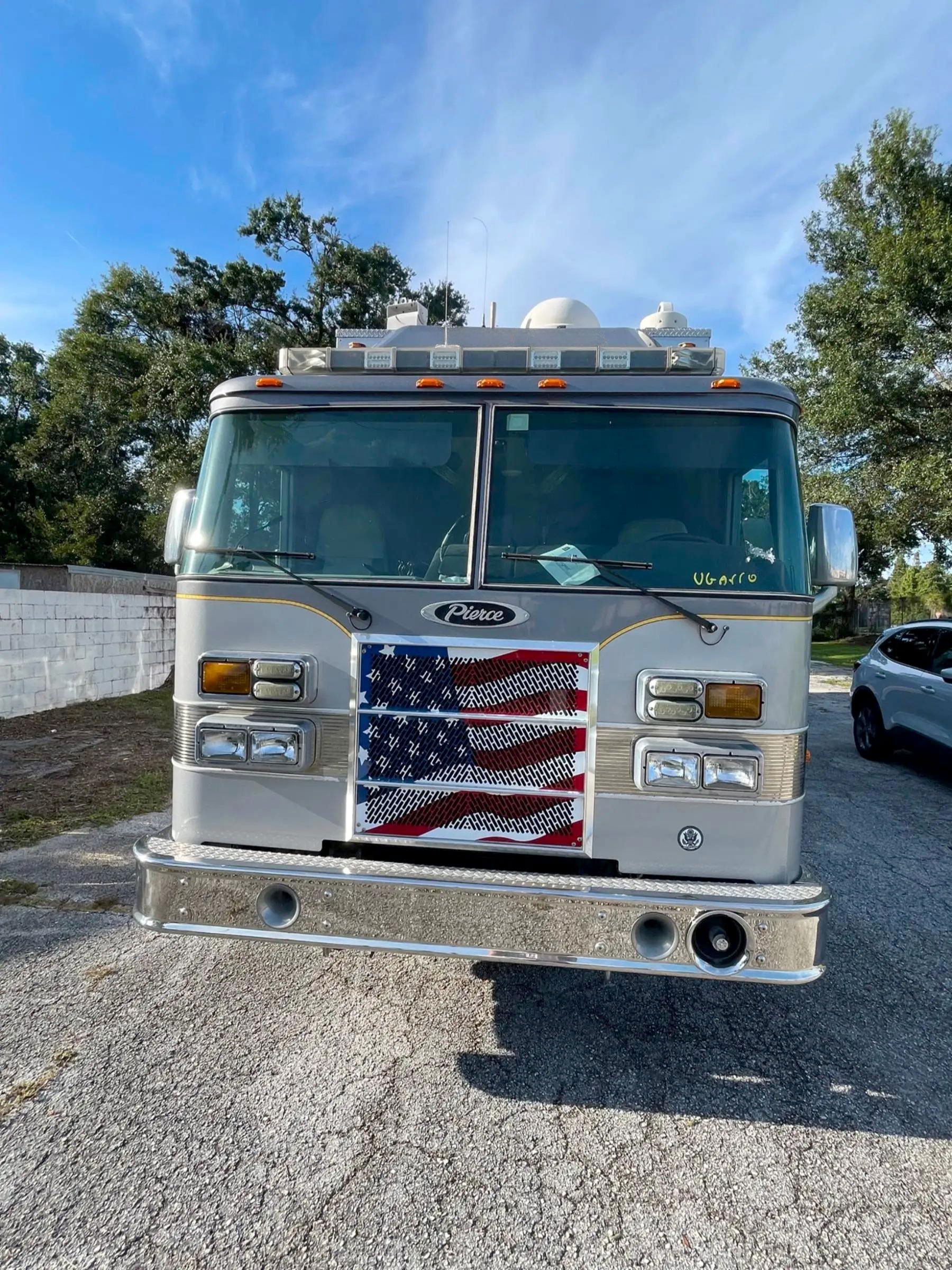 2004 Pierce Lance Mobile Command Center | Used Truck Details