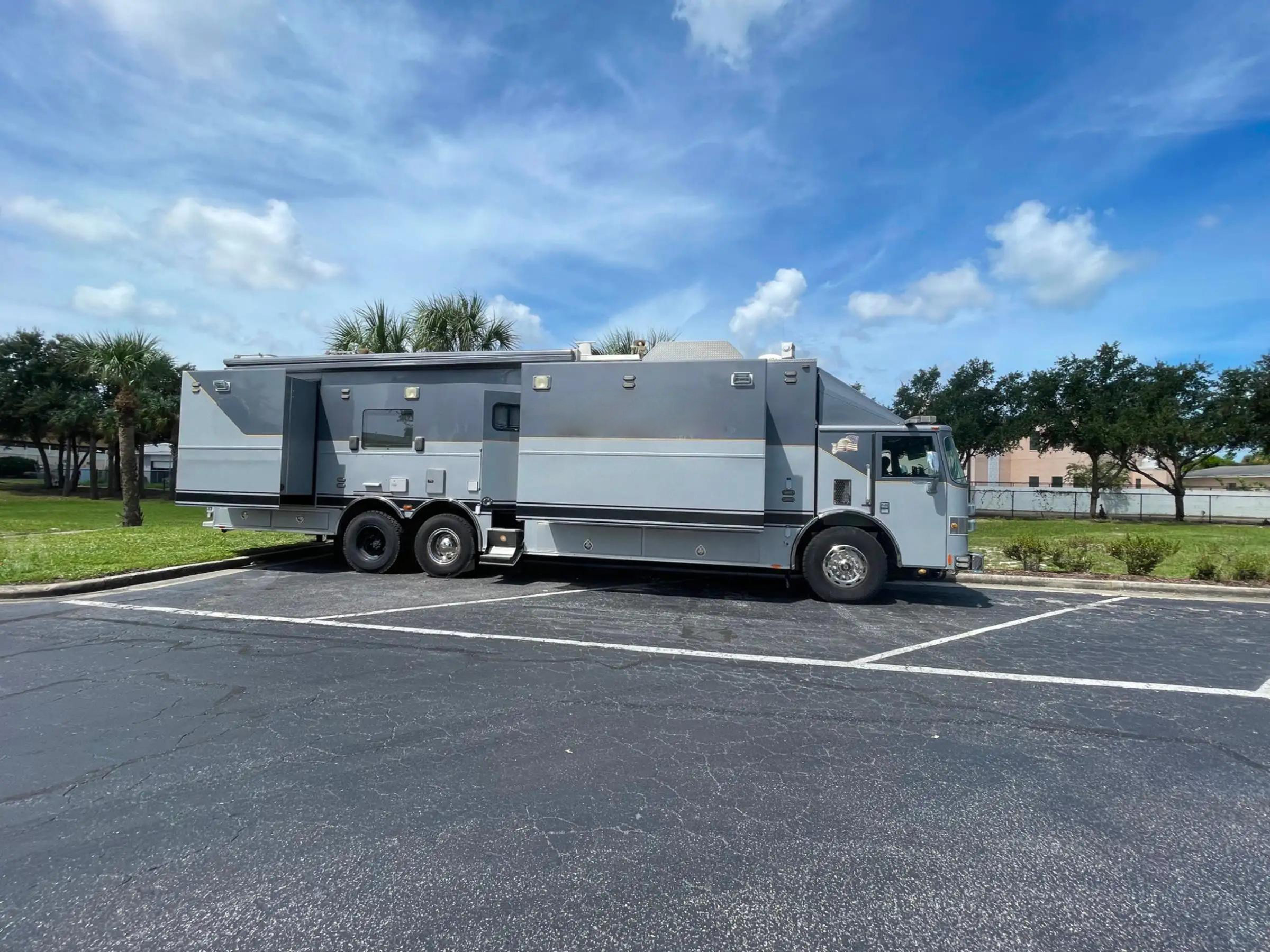 2004 Pierce Lance Mobile Command Center | Used Truck Details