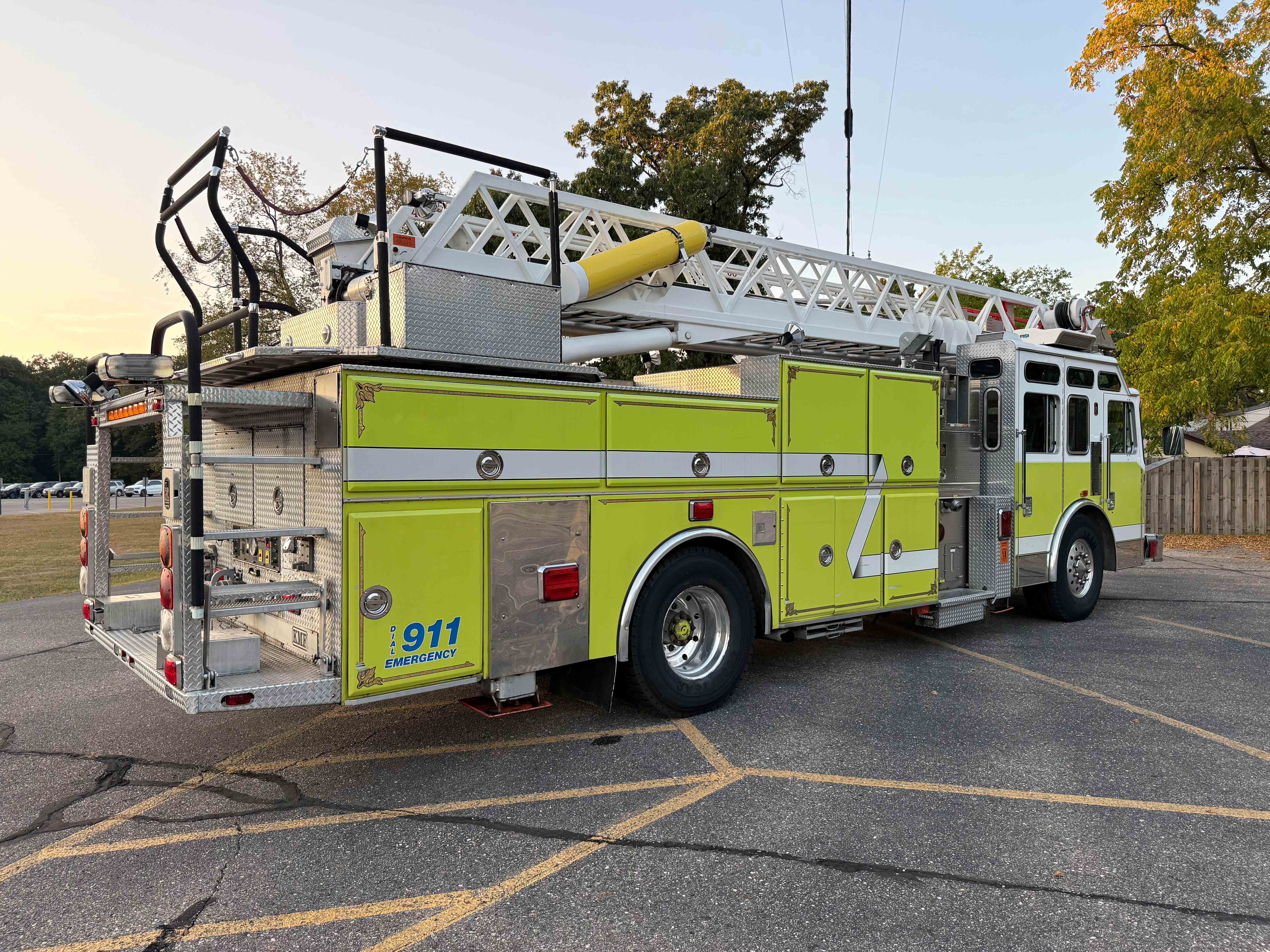 1997 KME 75’ Aerialcat Quint | Firetrucks Unlimited