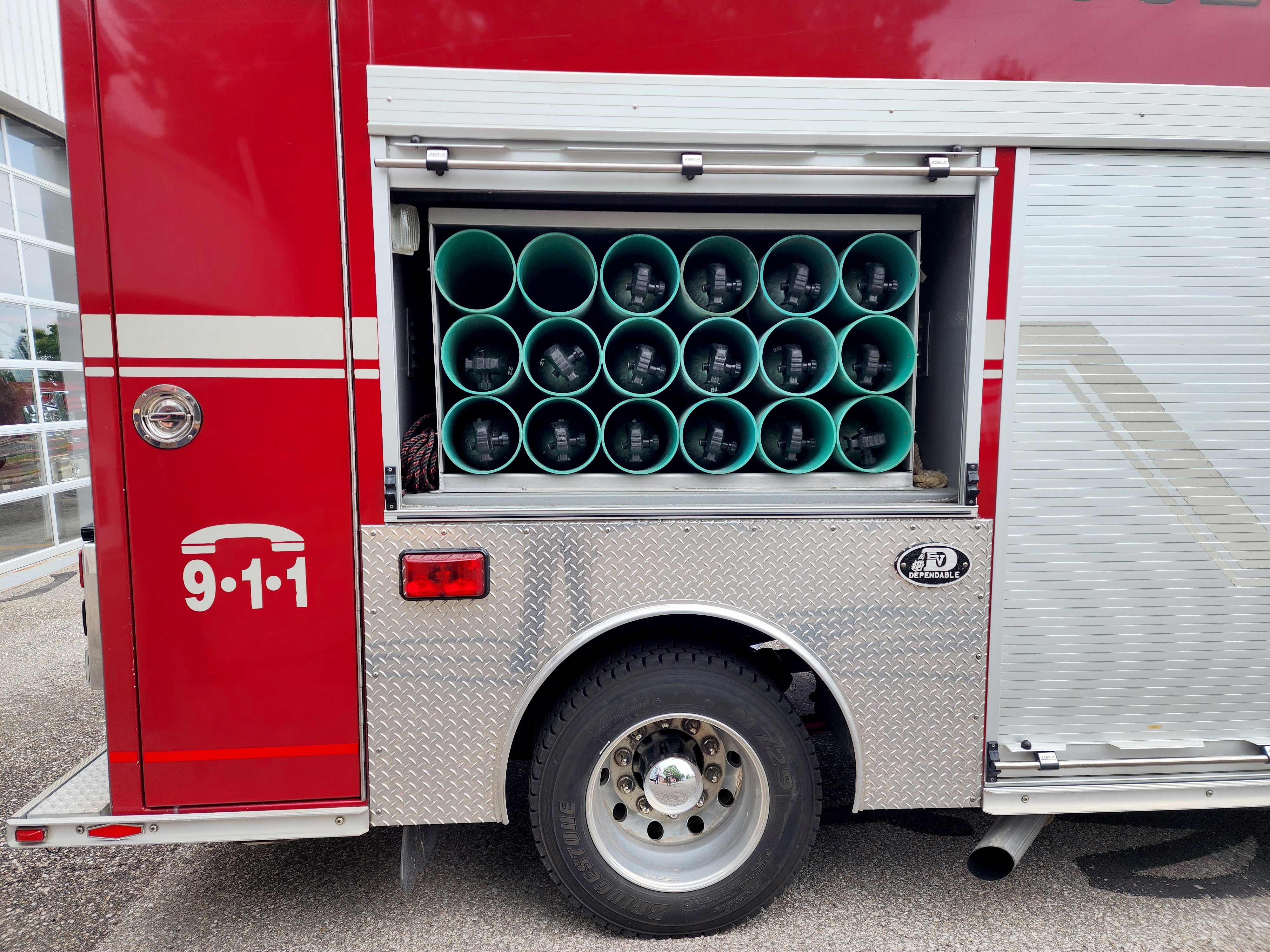 2004 Dependable International Commercial Walk-In Rescue | Used Truck ...