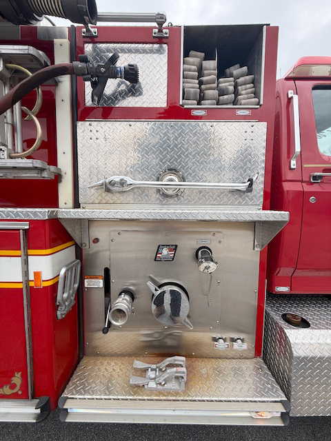 1998 E-One Ford Commercial Pumper | Used Truck Details