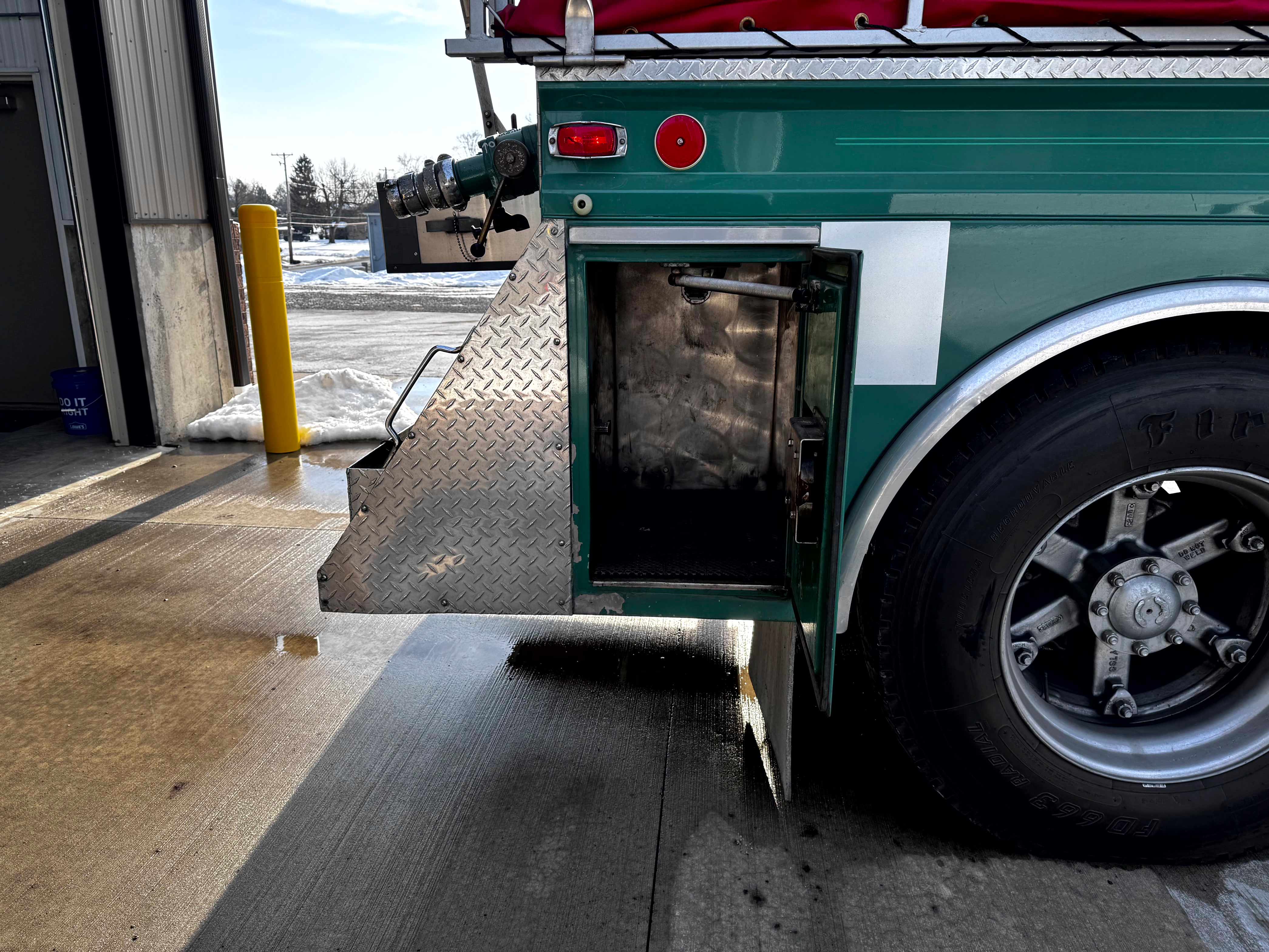 1991 4 Guys International Commercial Pumper Tanker | Firetrucks Unlimited