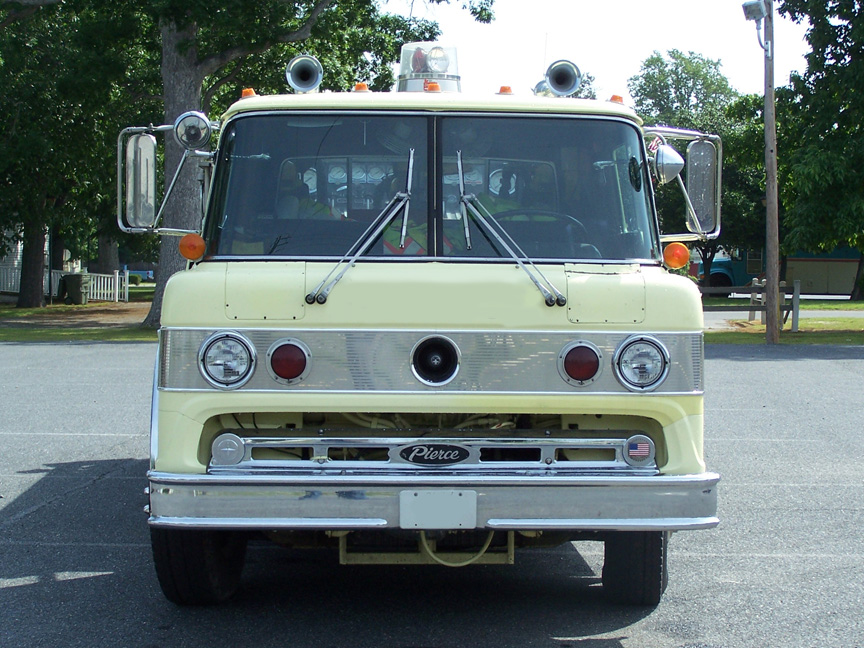 1984 Pierce / Ford C8000 Pumper | Used Truck Details