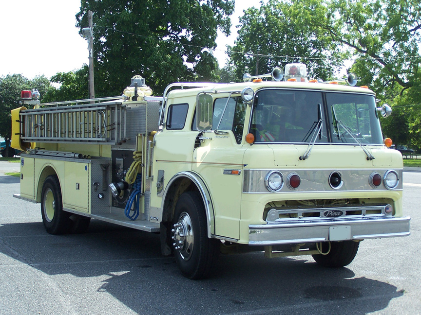 1984 Pierce / Ford C8000 Pumper | Used Truck Details