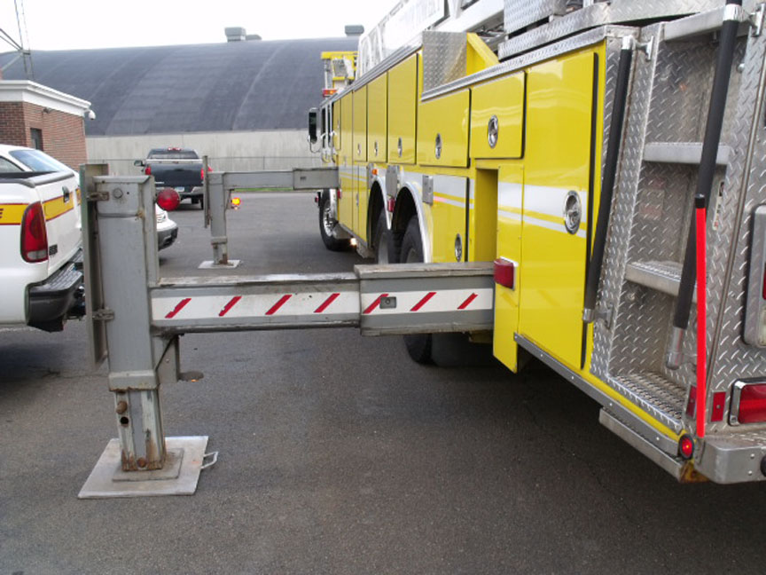 1997 Smeal 100' Tower | Used Truck Details