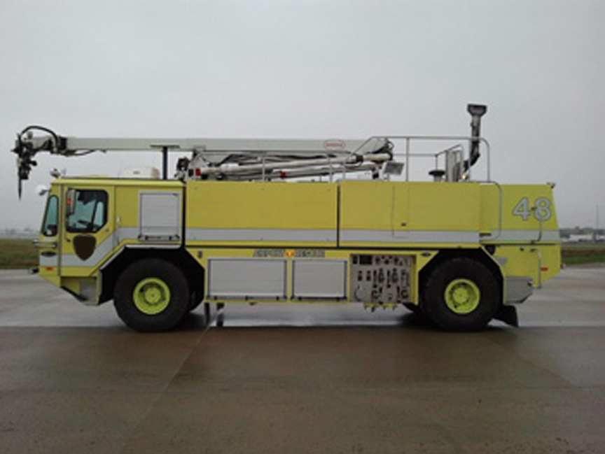 1998 E-One Titan ARFF Vehicle with 55' Elevated Stream | Used Truck Details
