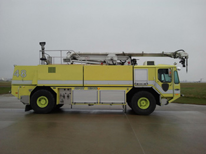 1998 E-One Titan ARFF Vehicle with 55' Elevated Stream | Used Truck Details