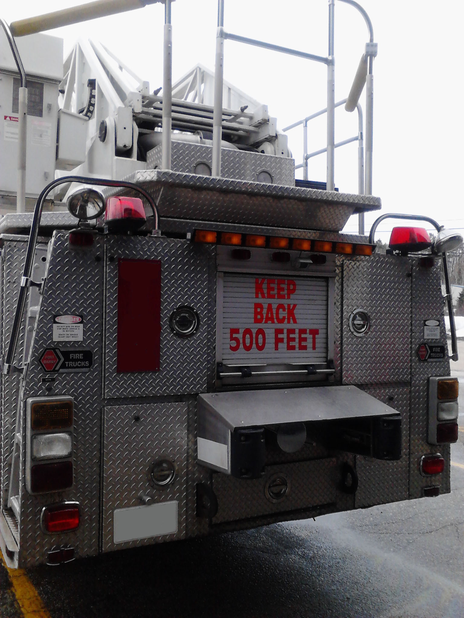 1999 Pierce Dash 105' Platform | Used Truck Details