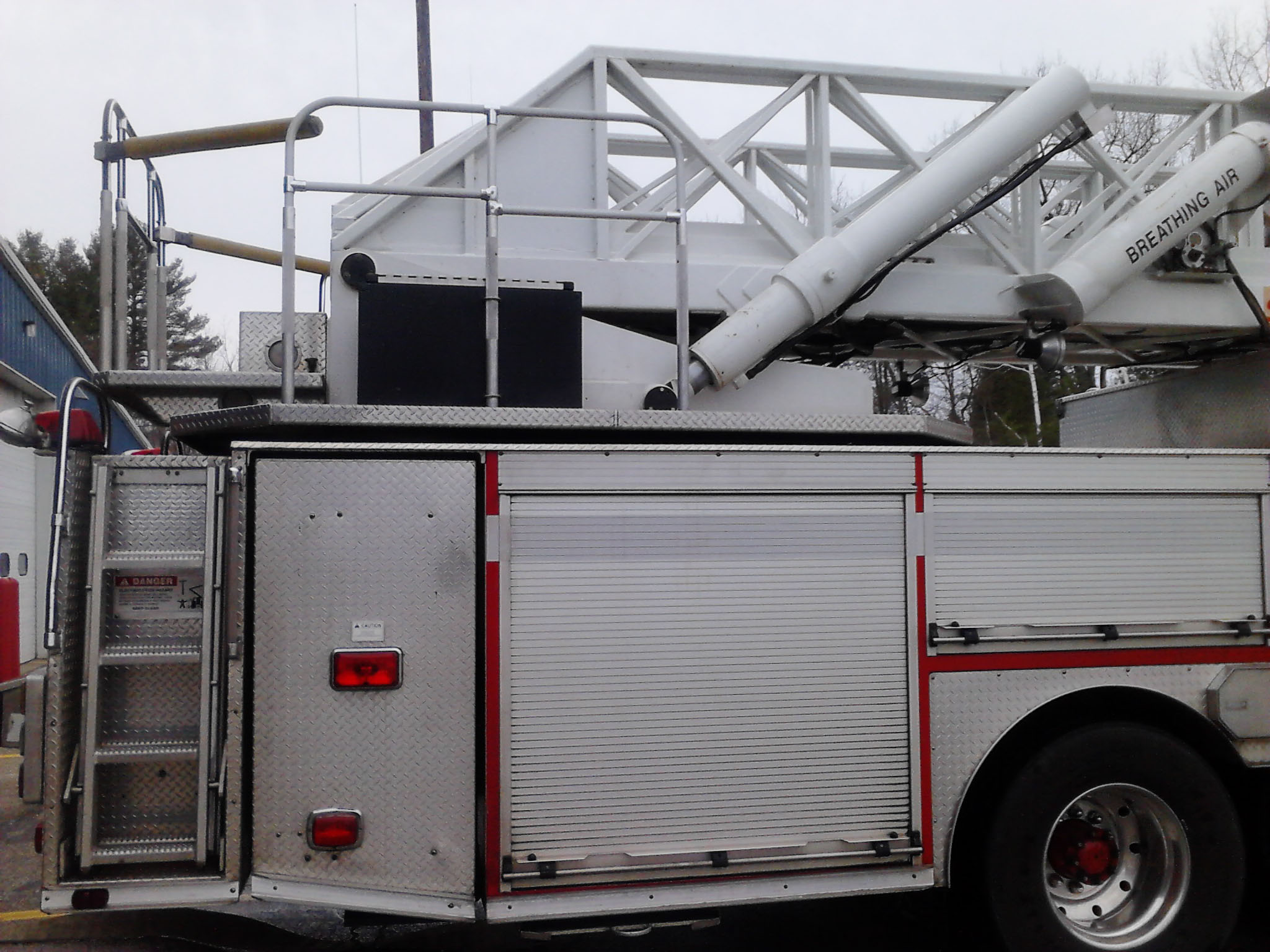 1999 Pierce Dash 105' Platform | Used Truck Details