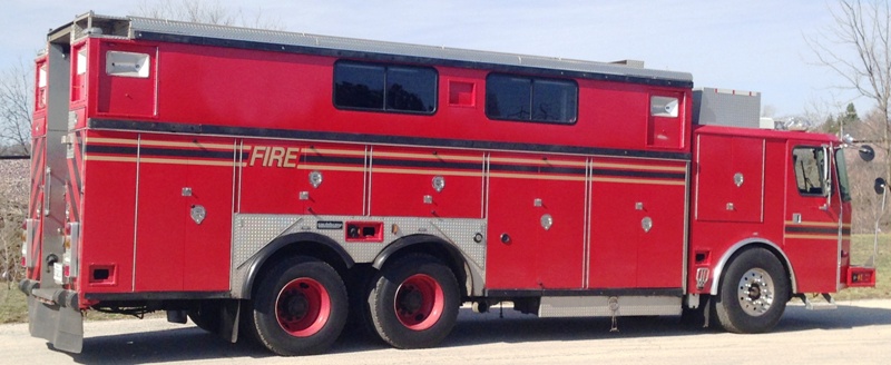 2002 E-One Cyclone II Walk-In Heavy Rescue | Used Truck Details