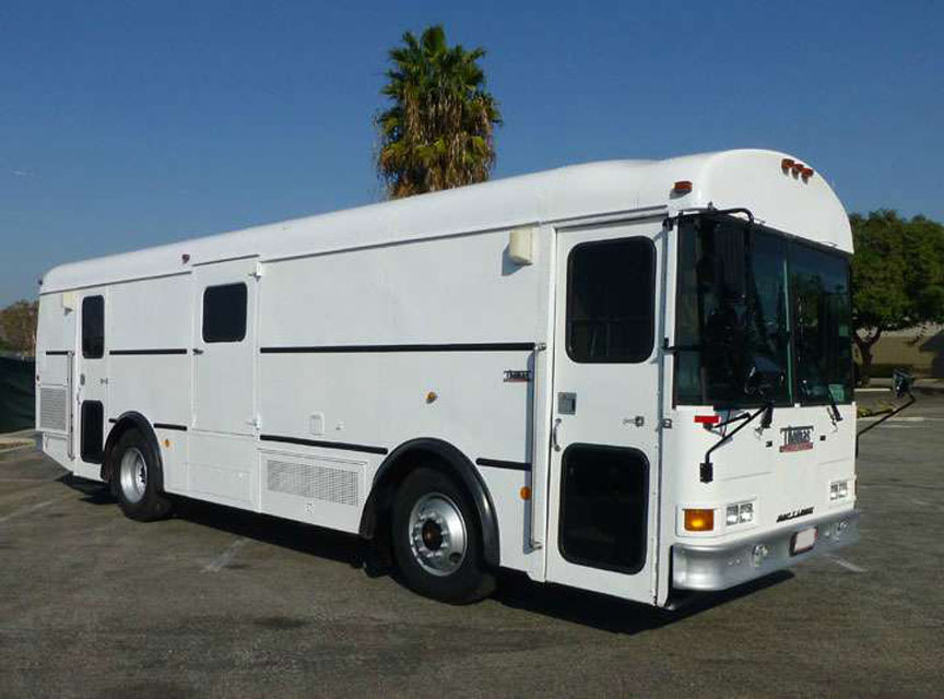 1999 Thomas Saf-T-Liner Command Center Bus | Used Truck Details