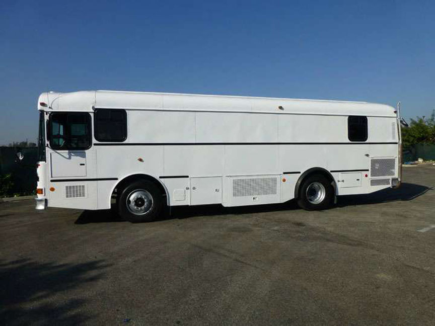 1999 Thomas Saf-T-Liner Command Center Bus | Used Truck Details