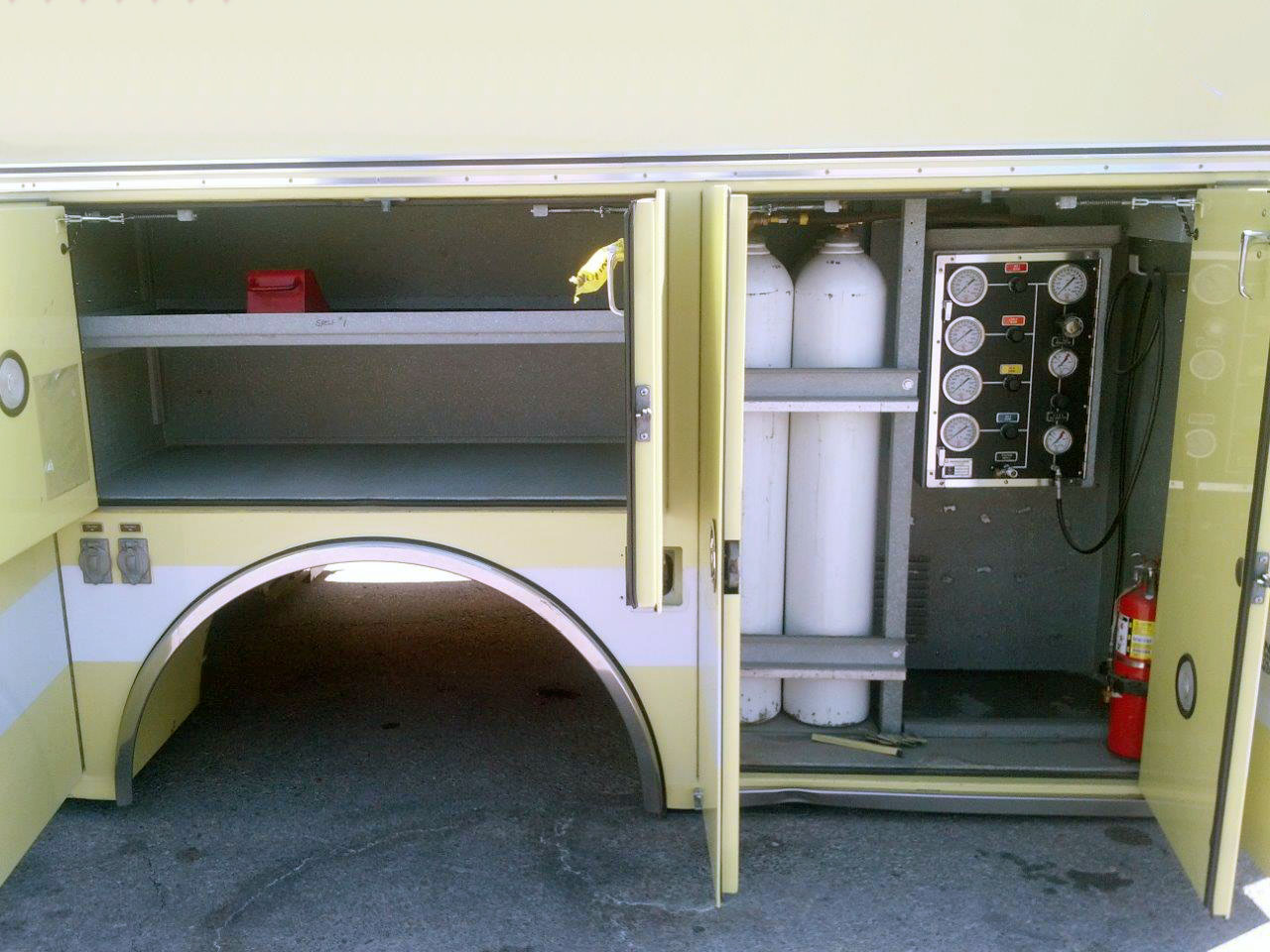 Walk-In Rescue Box | Used Truck Details