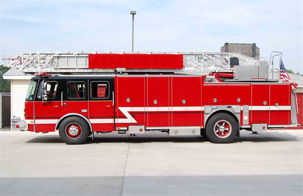 1999 E-One Cyclone 100' Ladder | Used Truck Details