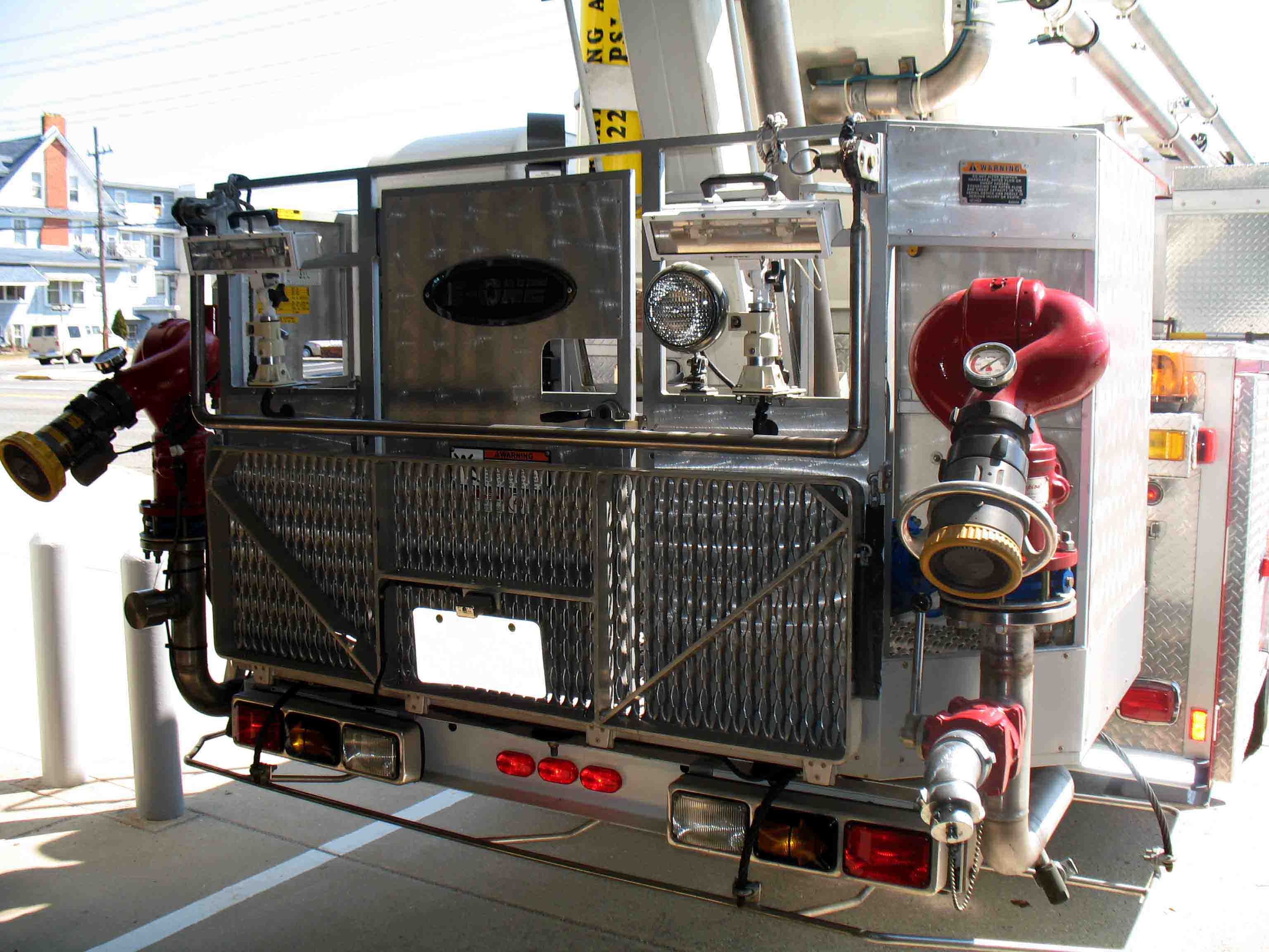 2000 E-One Cyclone II 95' Bronto | Used Truck Details