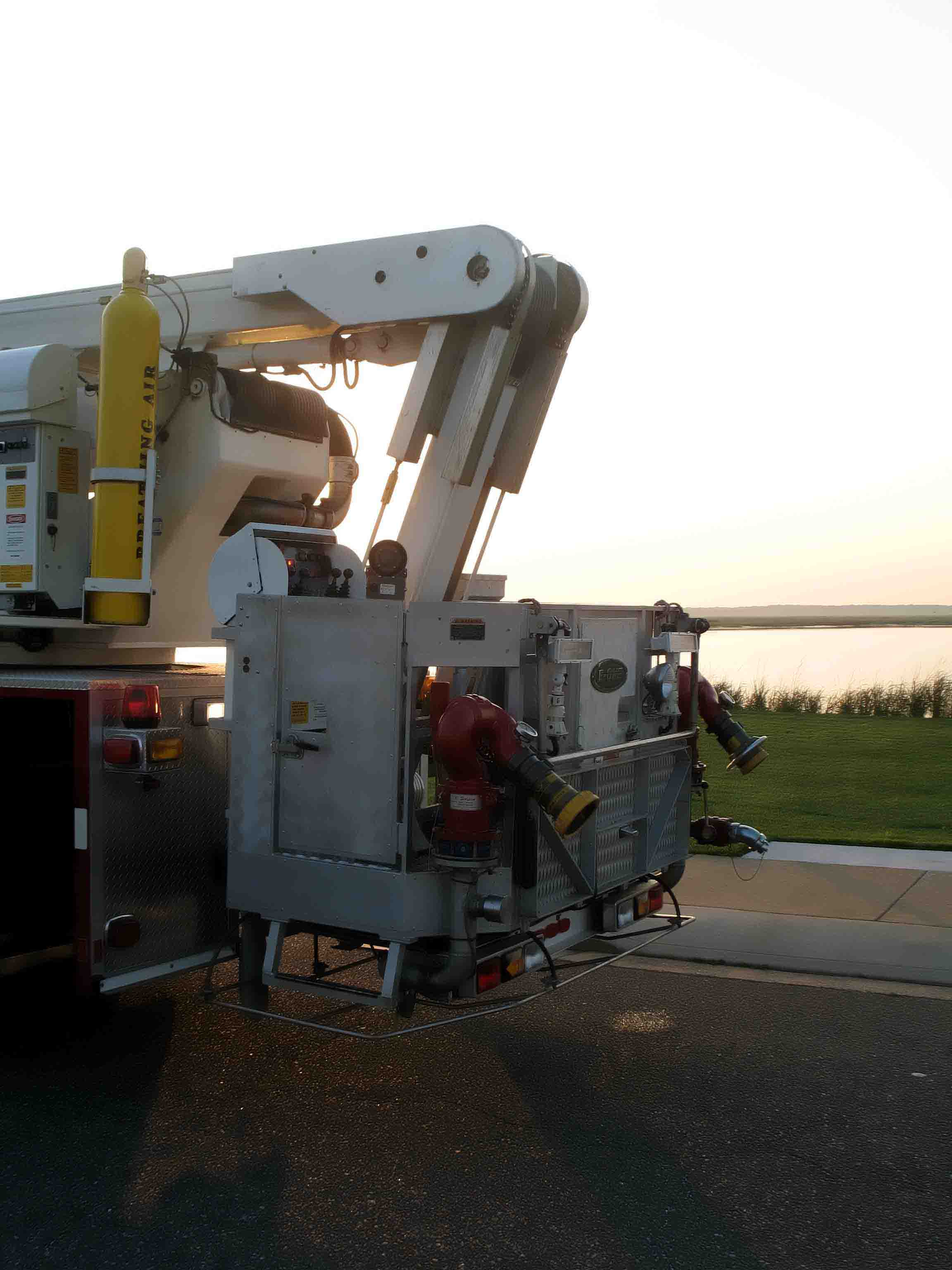 2000 E-One Cyclone II 95' Bronto | Used Truck Details