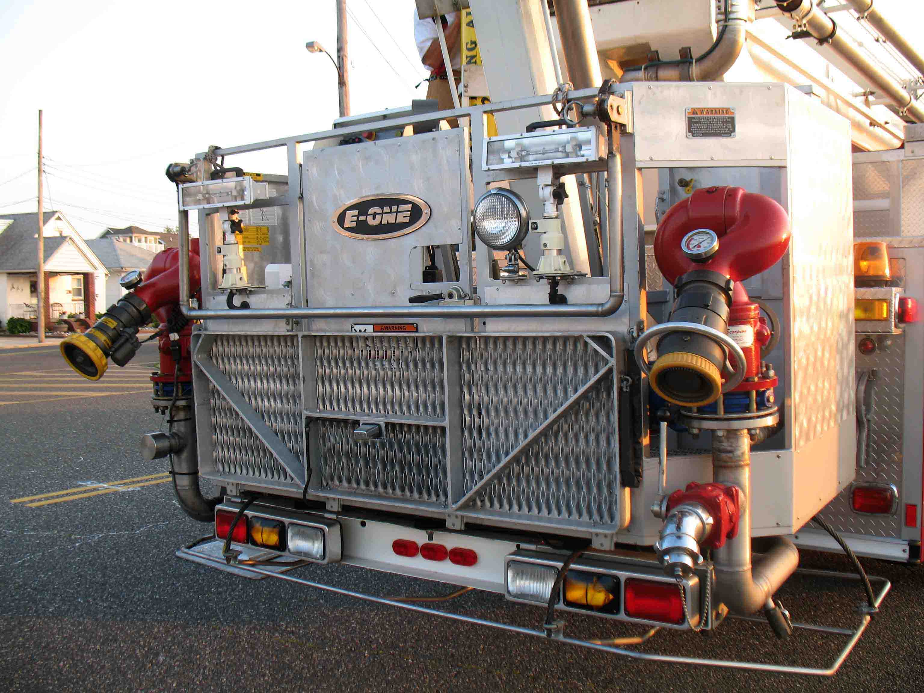 2000 E-One Cyclone II 95' Bronto | Used Truck Details