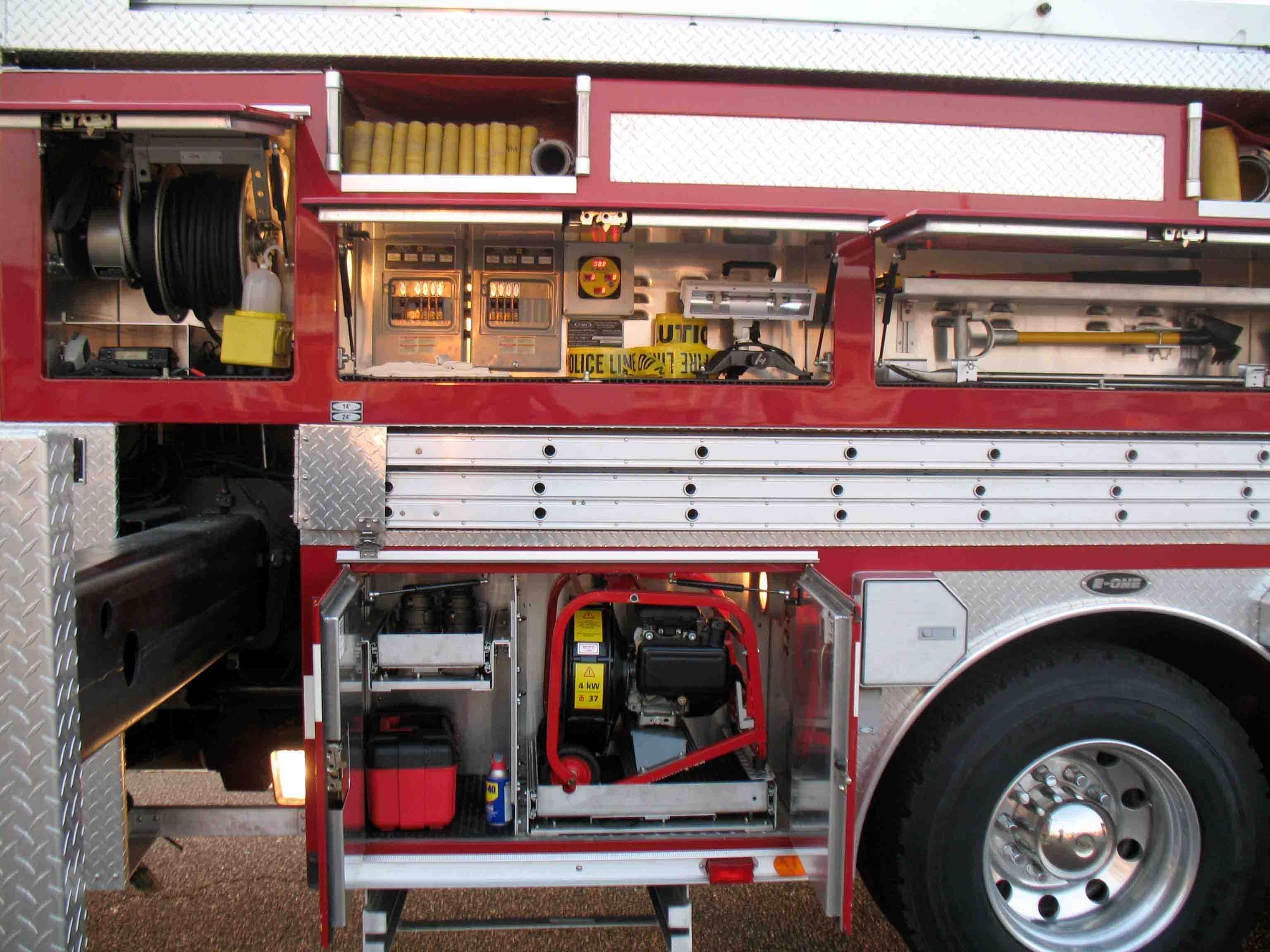 2000 E-One Cyclone II 95' Bronto | Used Truck Details