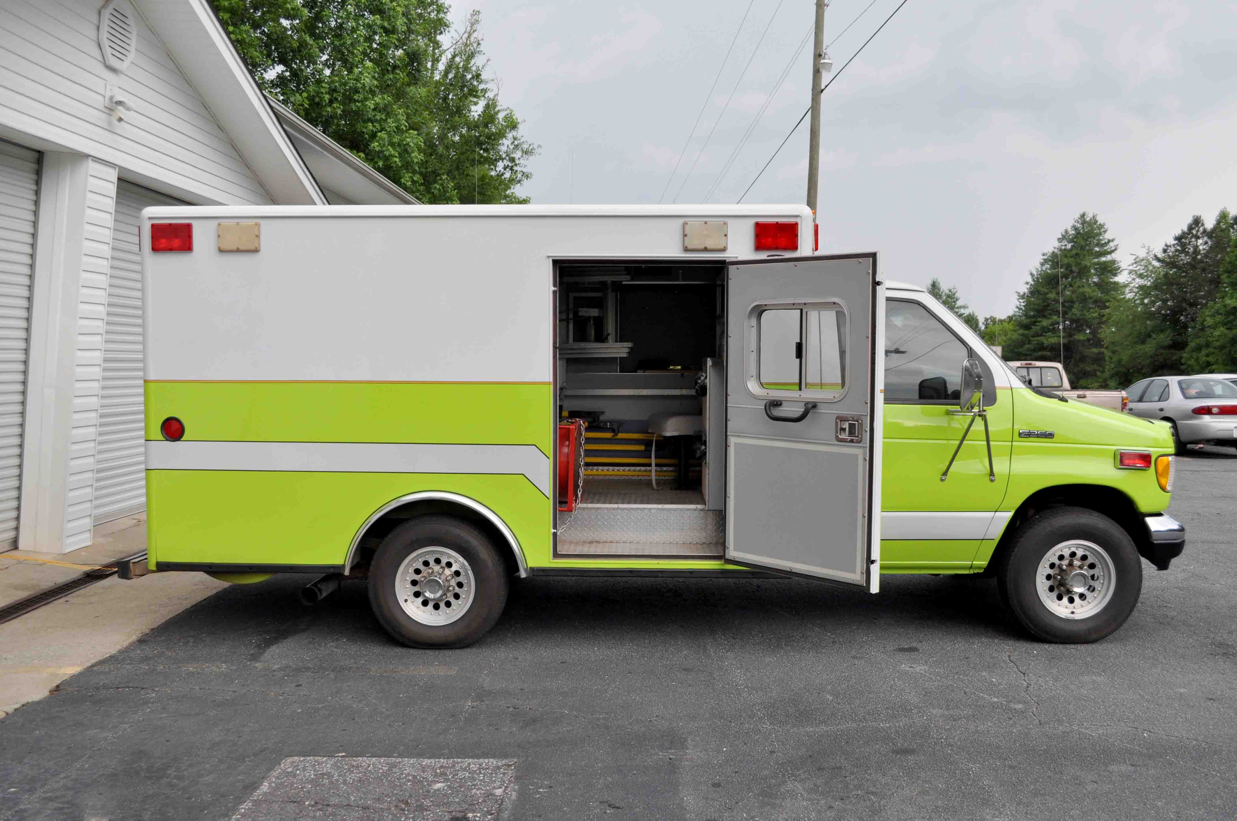 1992 Ford Ambulance | Used Truck Details